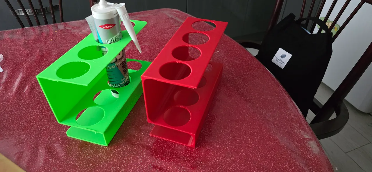 Grease/silicone tube holder by Chris H | Download free STL model ...