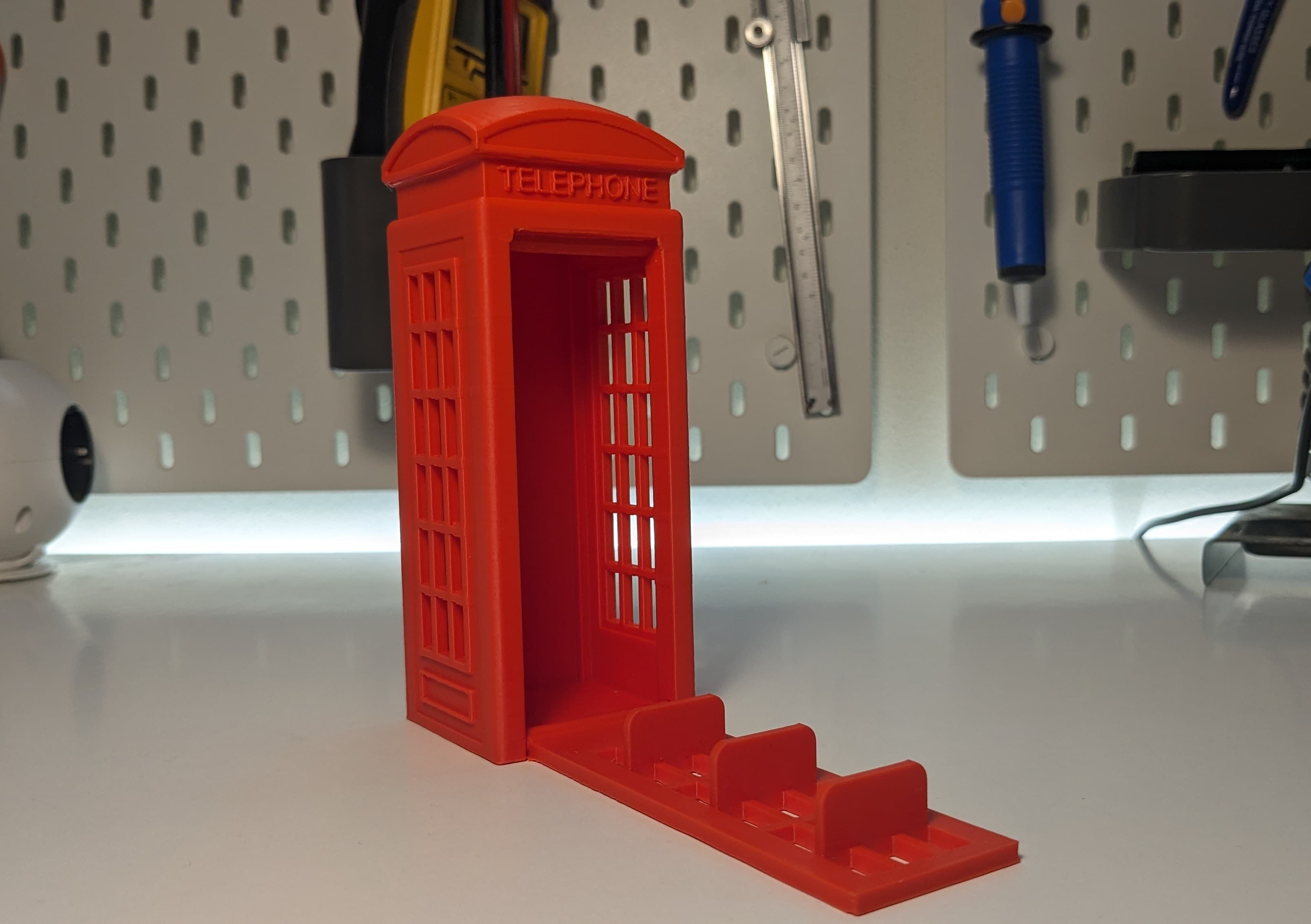 Telephone Booth Phone Stand | print-in-place model by TooMuchESP ...