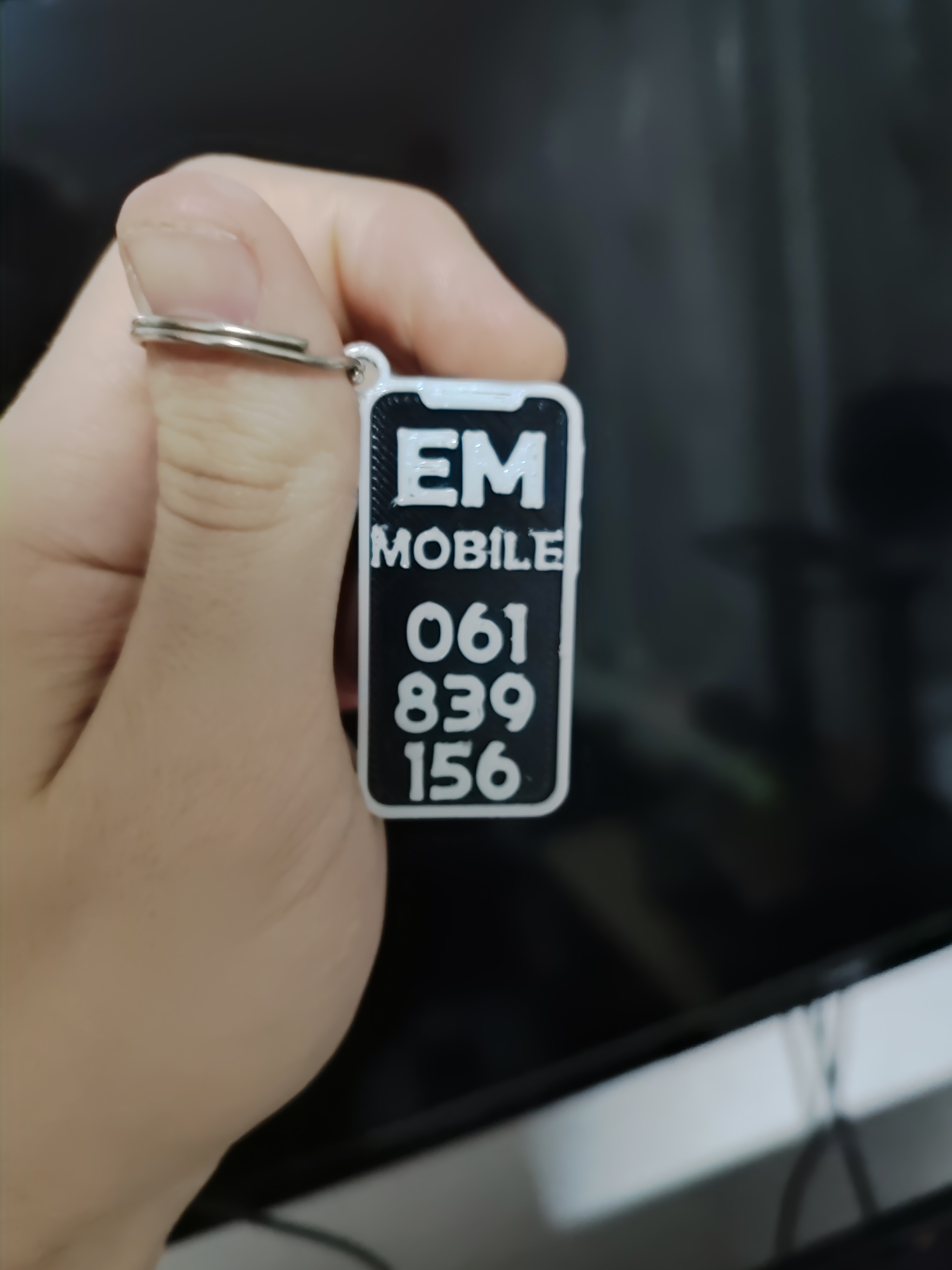 Iphone keychain front side by Brato 03 | Download free STL model ...