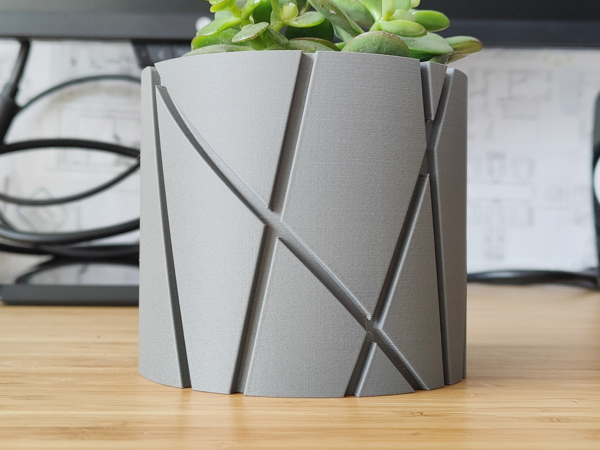 Line Plant pot and Planter - Vase mode design by SASSy Design ...