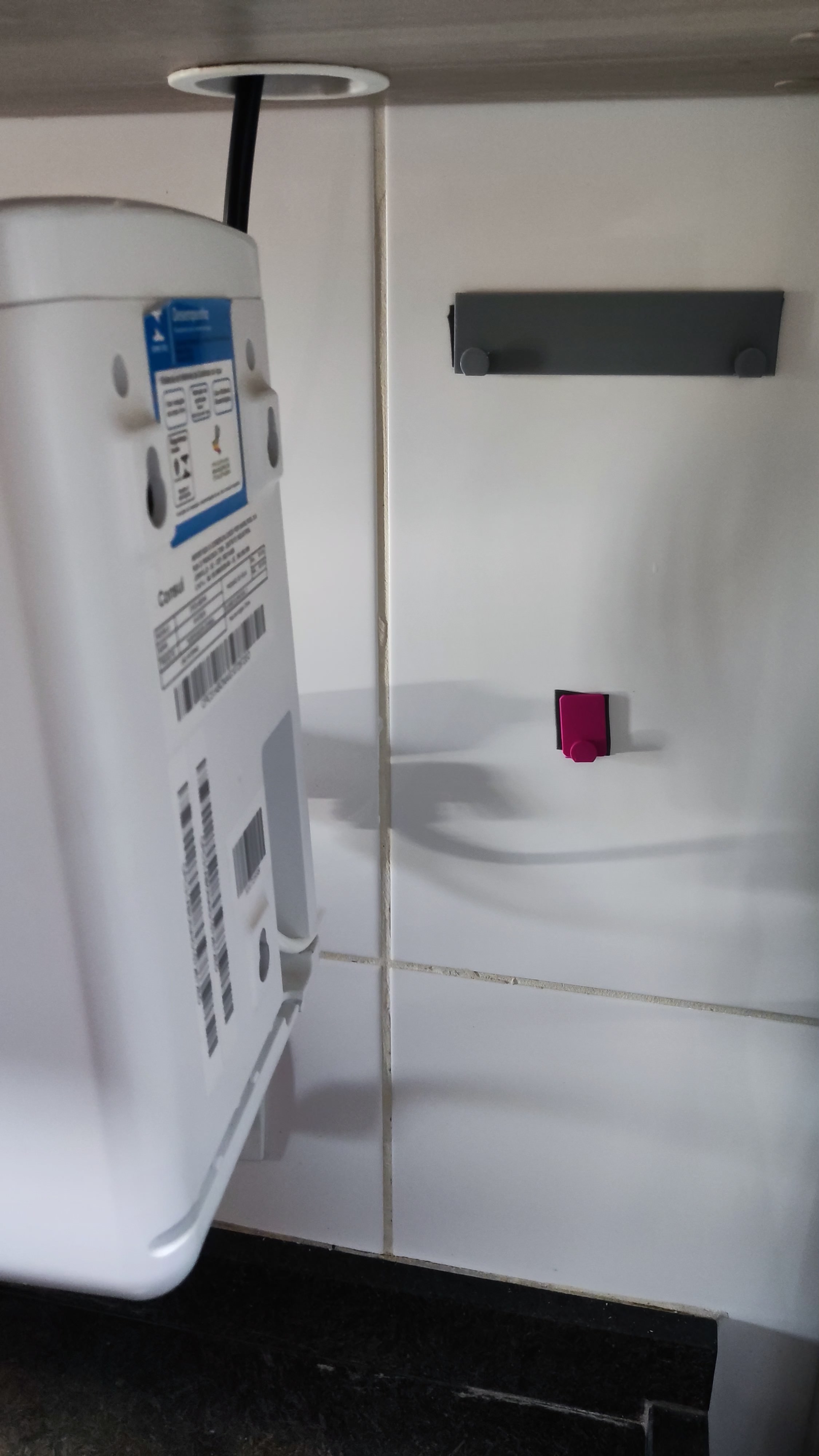 Water Filter Wall Mount - No drilling by Anderson Almeida | Download ...