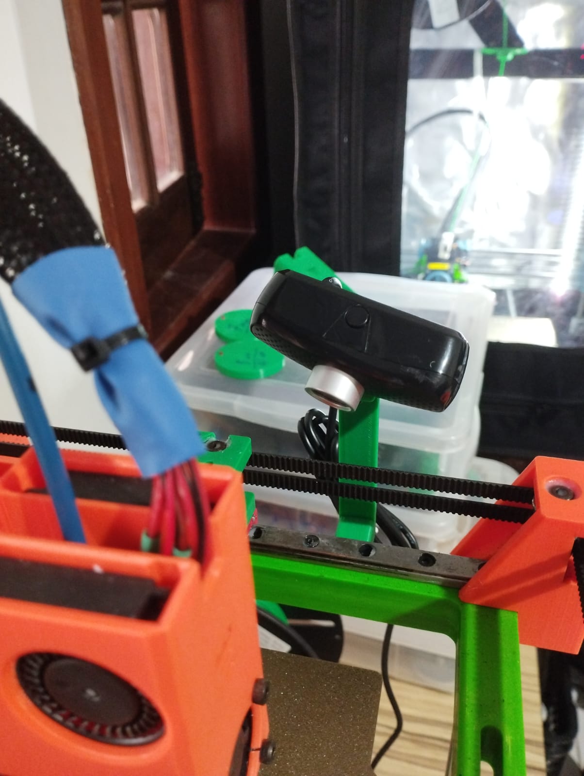 Simple webcam stand for the Rook MK1 3D Printer by Galvani Filho ...