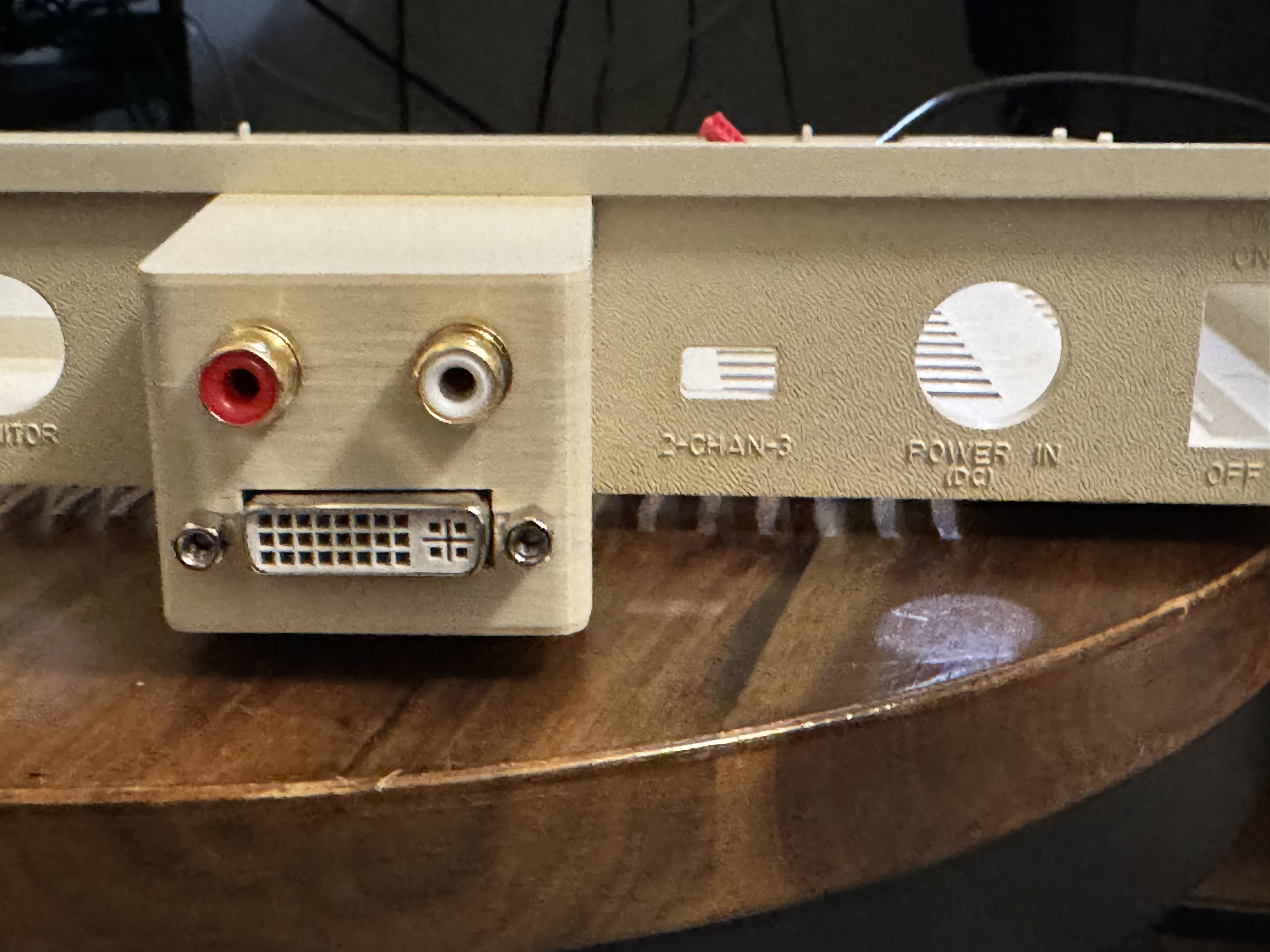 Atari XL Sophia 2 & Stereo Enclosure by scorpio-ny | Download free STL ...