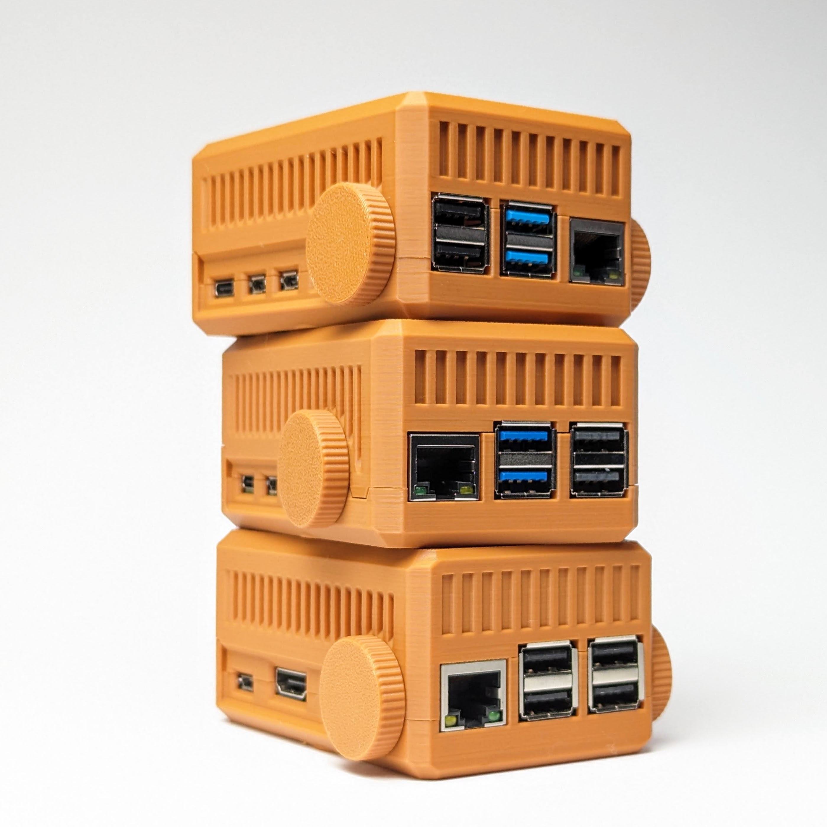 RPi3,4 and 5 Clamshell and Chonky Cases by Clockspring | Printables Store