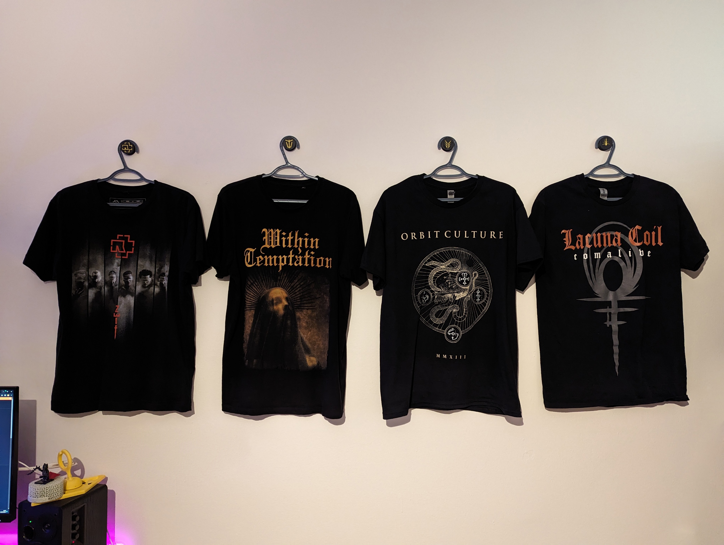 Merch Hook by Farshad Saffari | Download free STL model | Printables.com