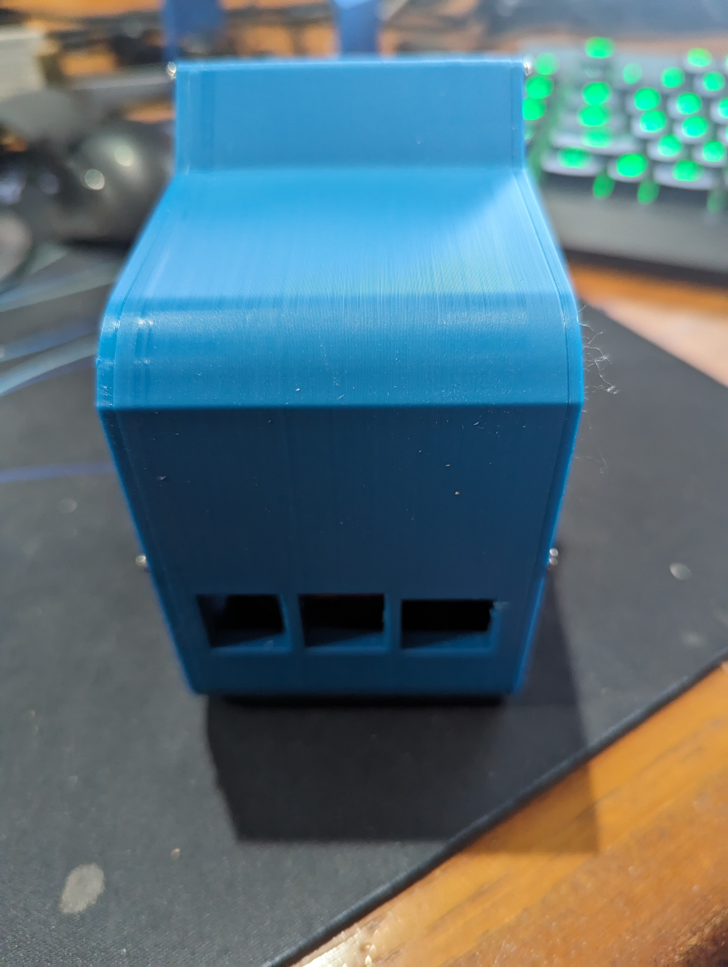 Pi 4 case with I2C OLED window by Keith Christopher | Download free STL ...