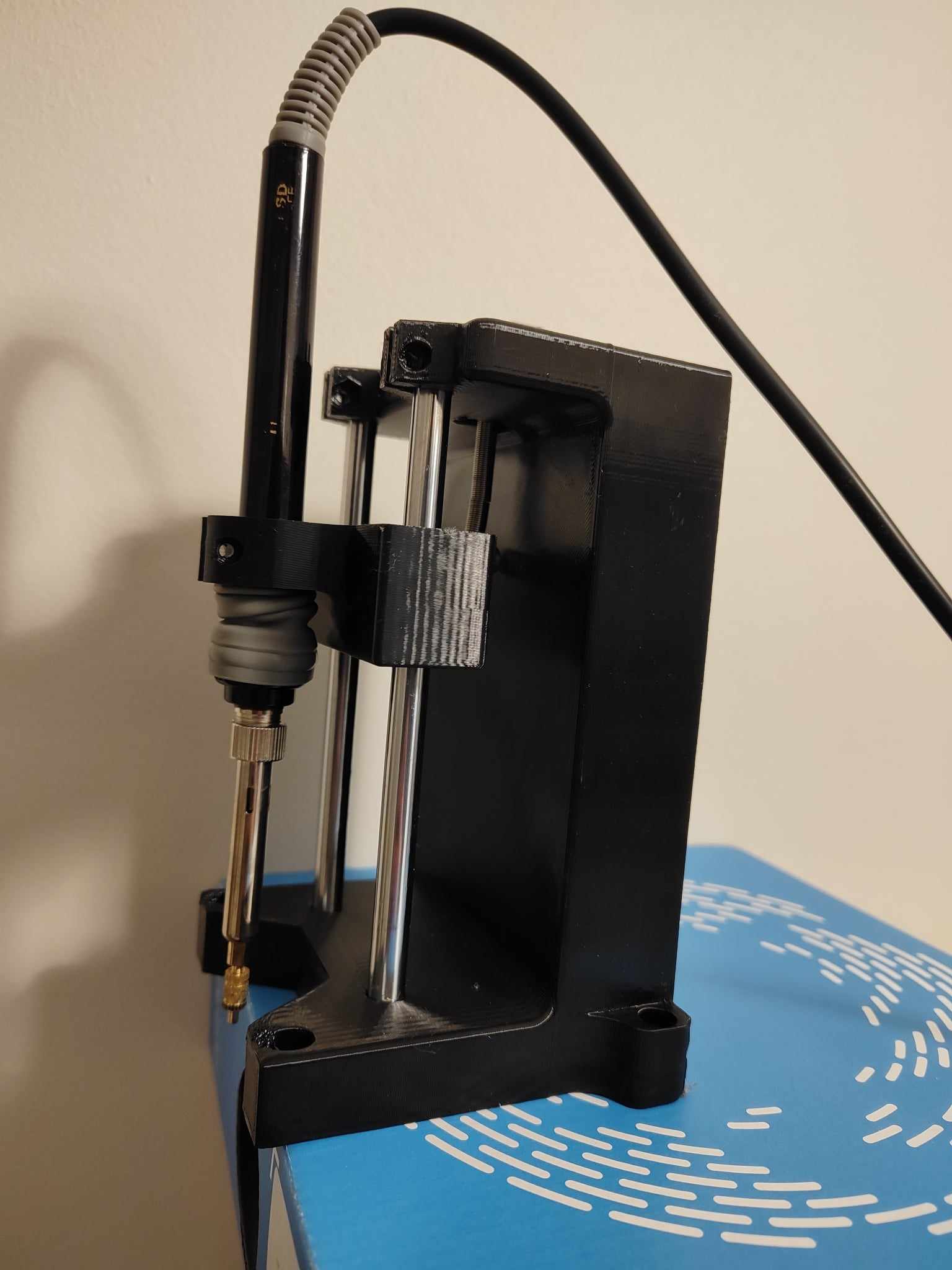 Heat set insert stand by Rajonex | Download free STL model | Printables.com