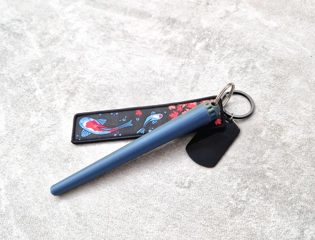 Joint case with screw lid / with keychain lid by fonzy | Download free ...