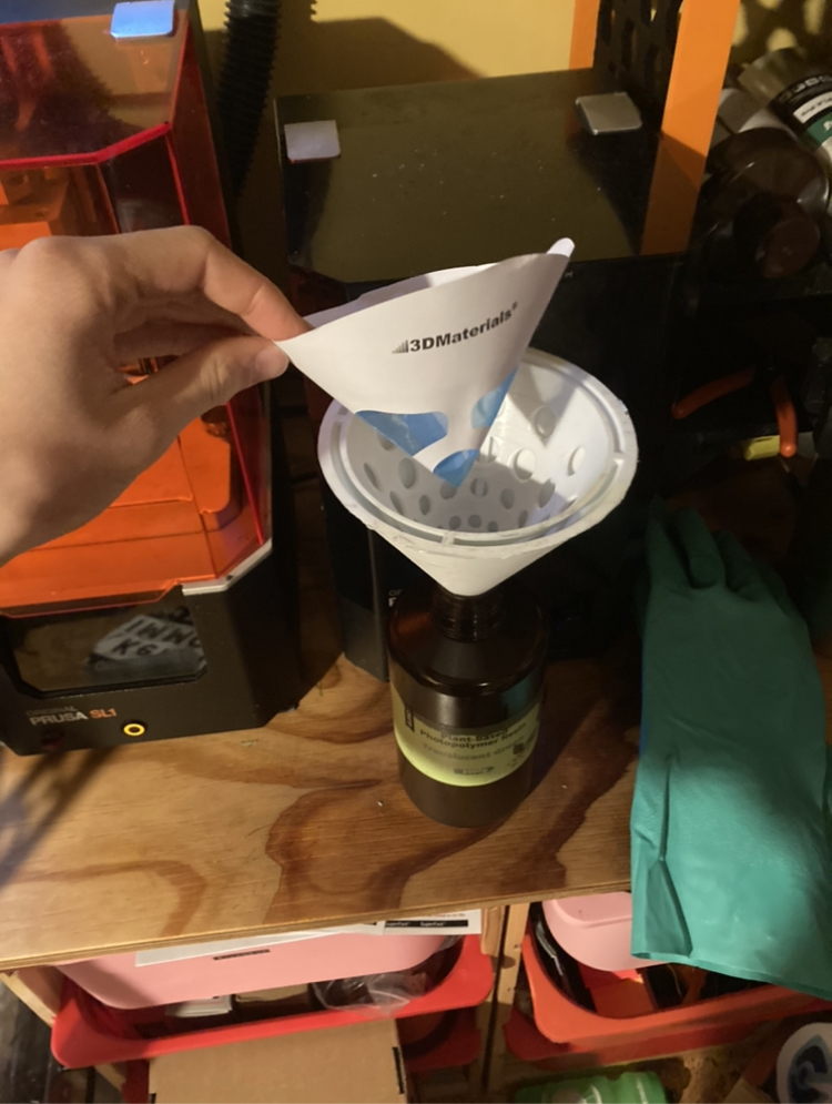 Funnel for Disposable Resin Filter by Tiger3DPrinting | Download free ...
