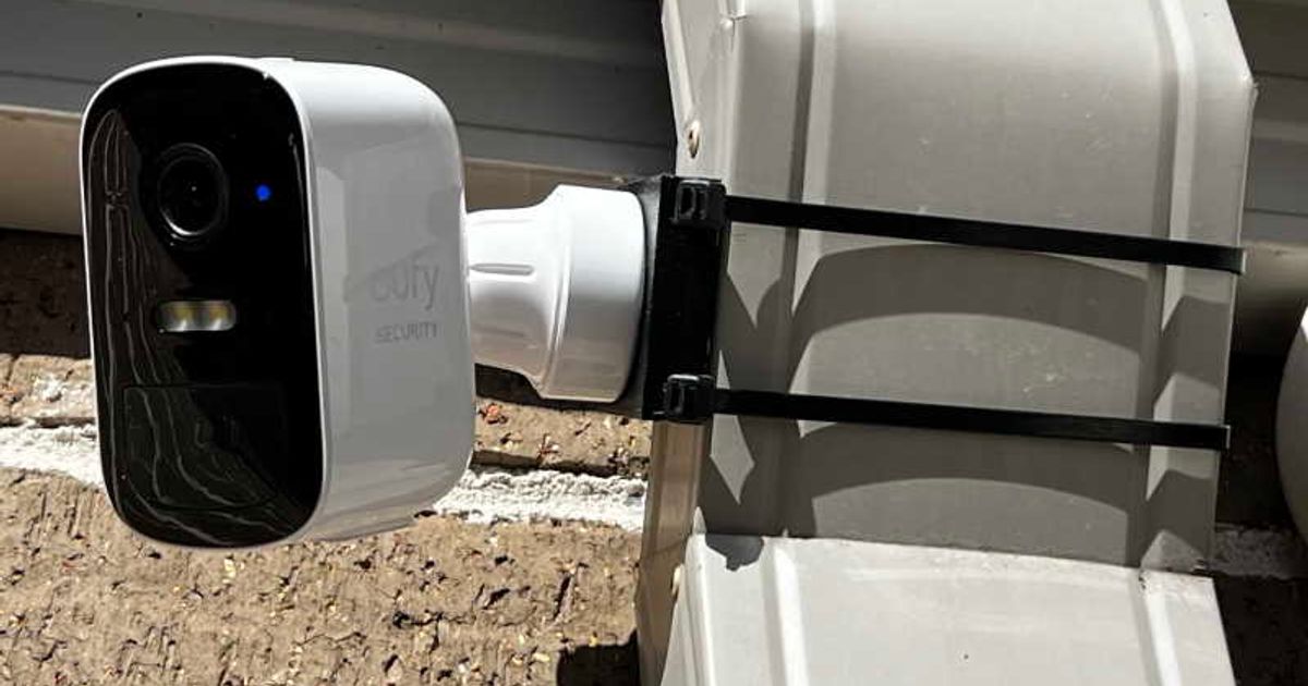 Eufycam 2C Flat Mount for Cable Ties by shanelord | Download free STL ...