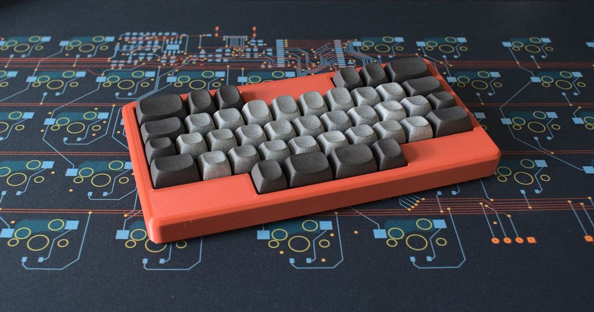 Custom ergo mechanical keyboard by Superrbennett | Download free STL ...