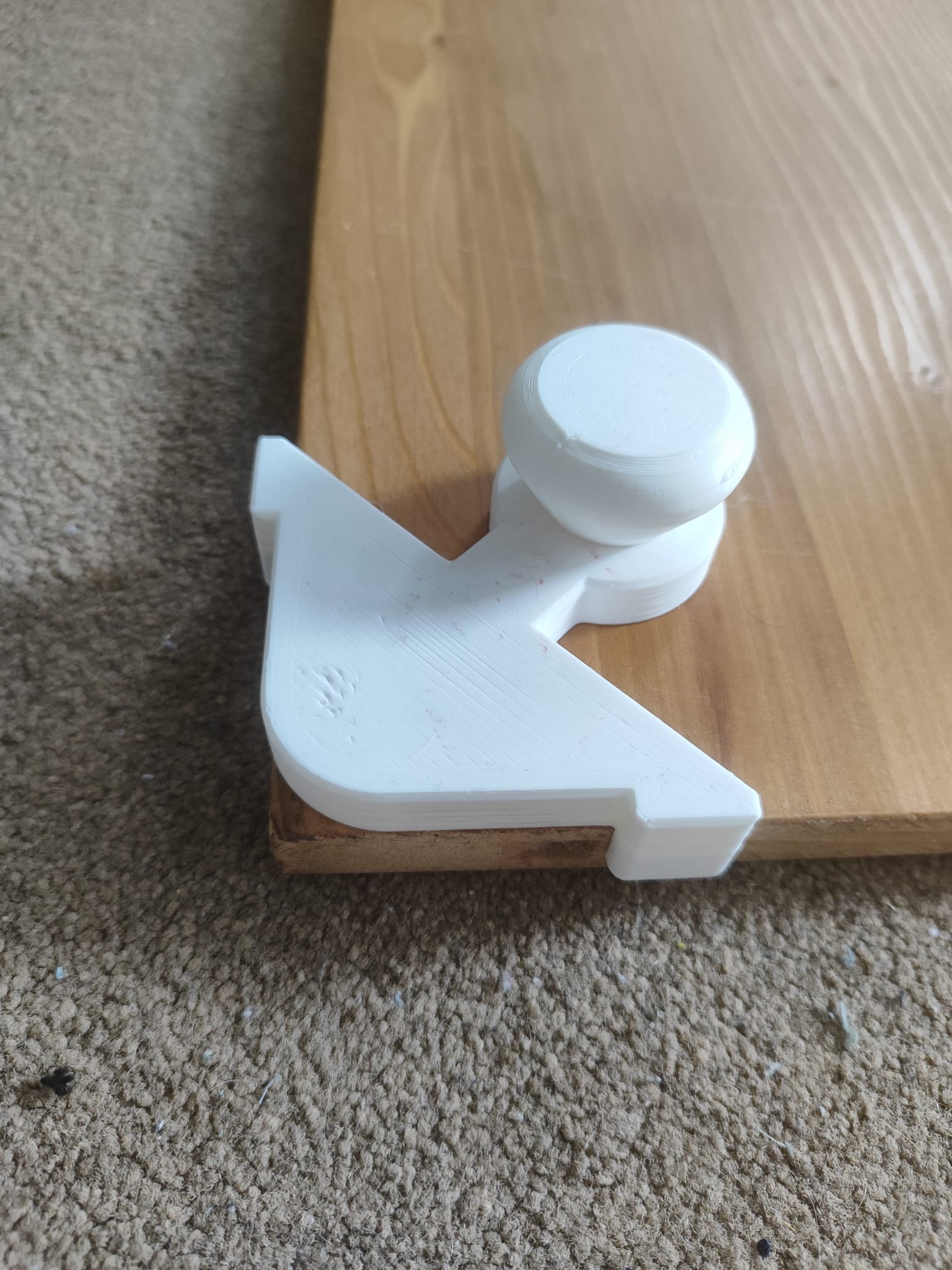 Safe Corner Radius Jig for Routers by random_dutchman | Download free ...