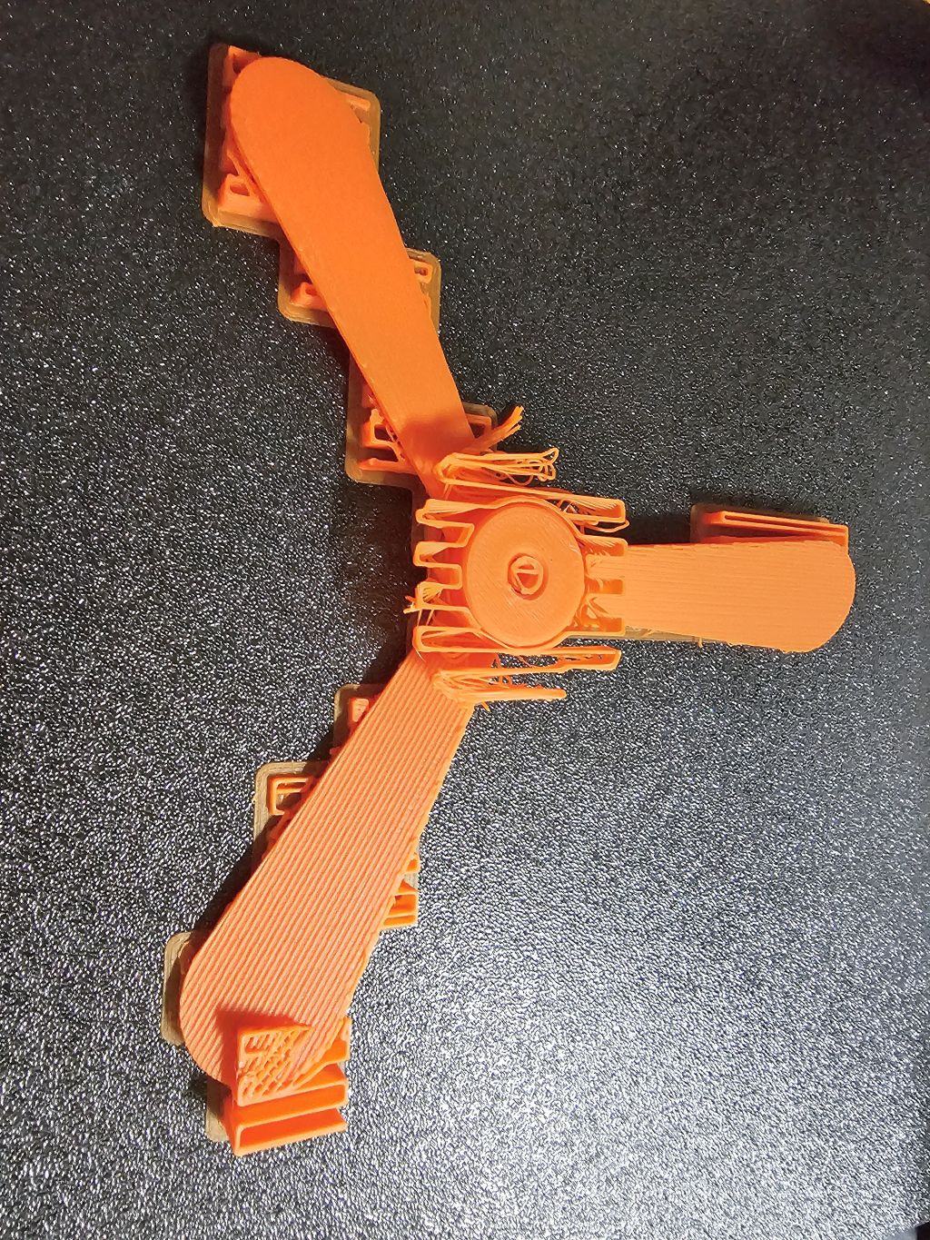 Integrated Propeller & Hub - 71mm radius to tip of propeller by Fergy7 ...