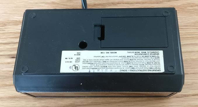 Battery Cover for Spartus 1108 Alarm Clock by Badspot | Download free ...