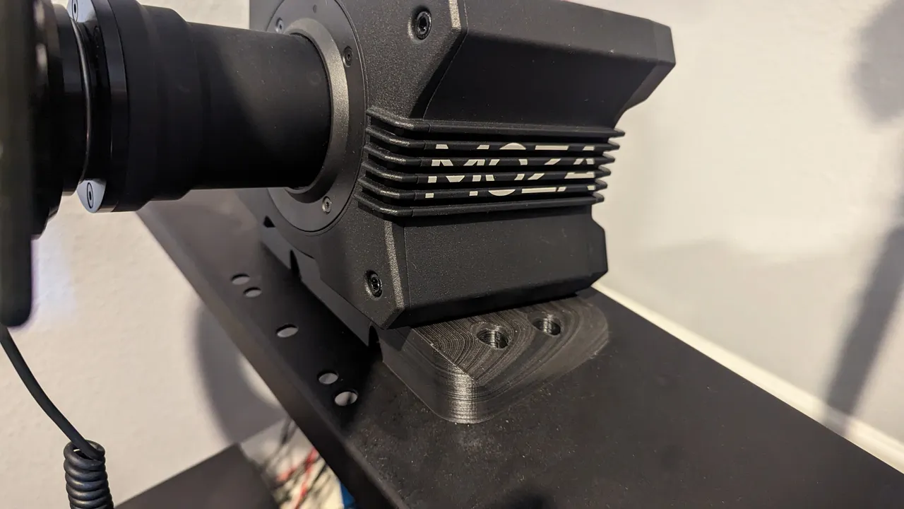 Moza wheel base to GT Omega ART Simulator Cockpit adapter by TJ ...
