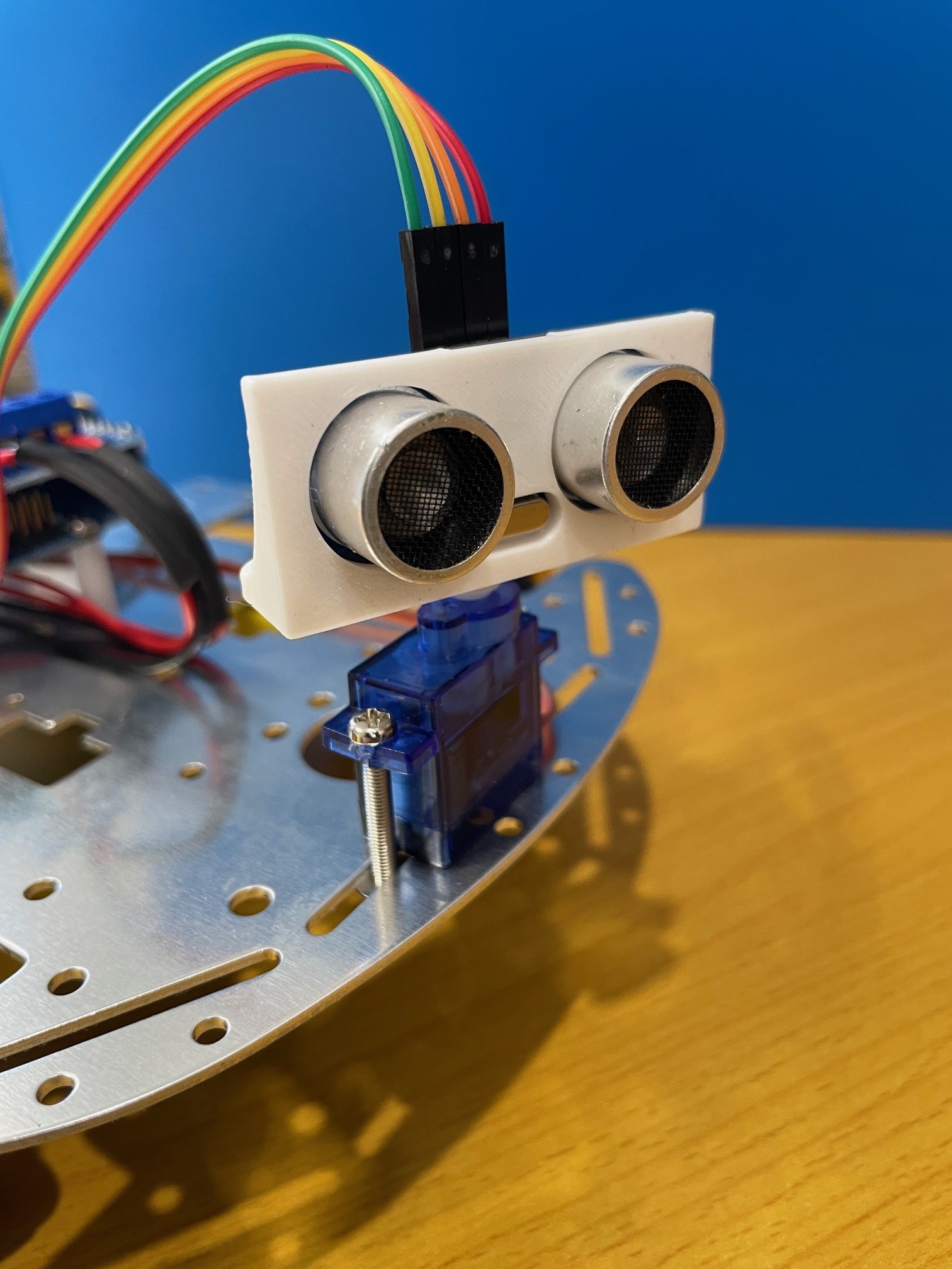 HC-SR04 ultrasonic sensor mount for 9G micro-servo by plog | Download ...