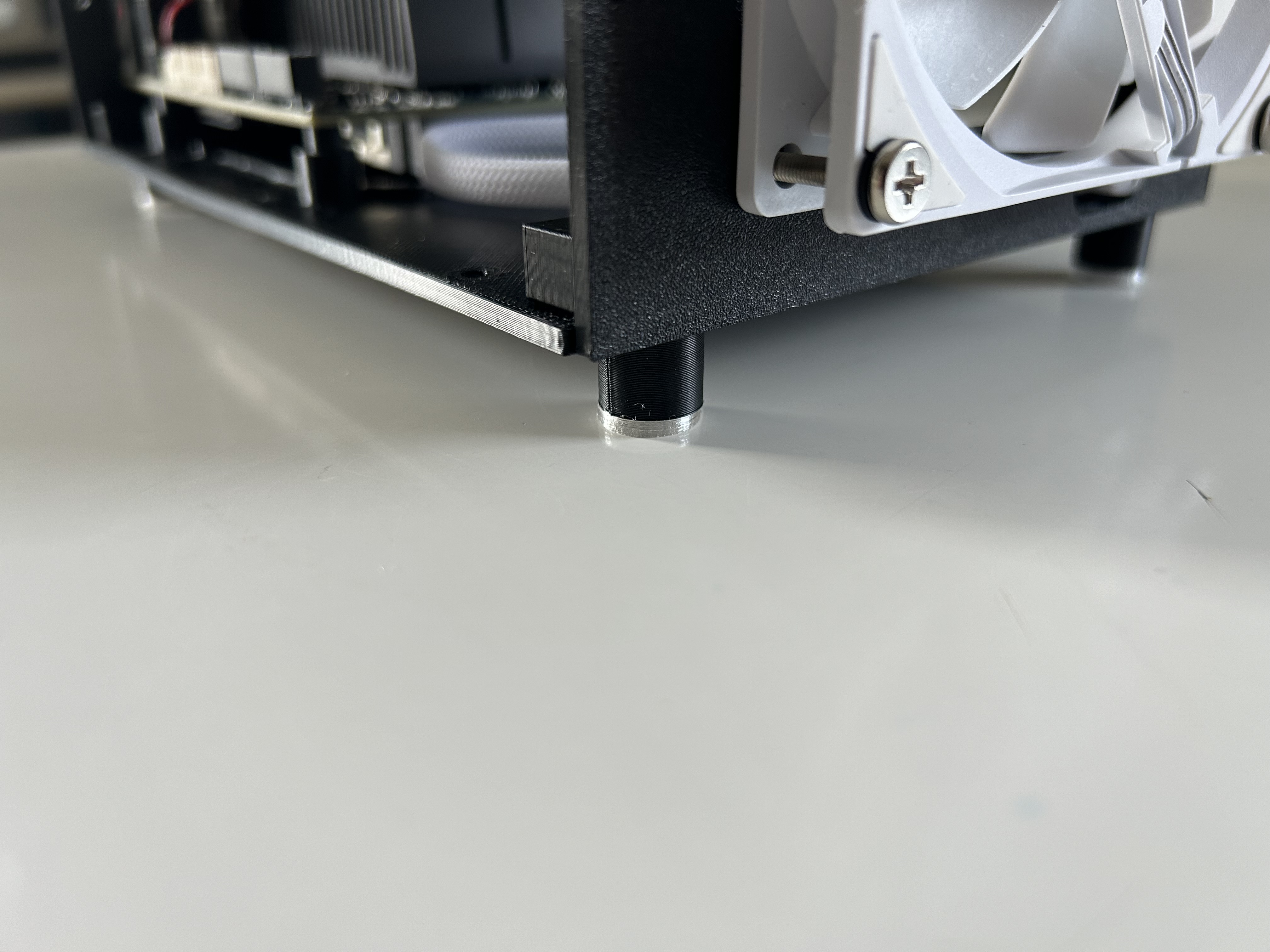 TPU feet for the Dual 3.5" HDD NAS Case for Odroid H2 / H2+ / H3 / H3 ...