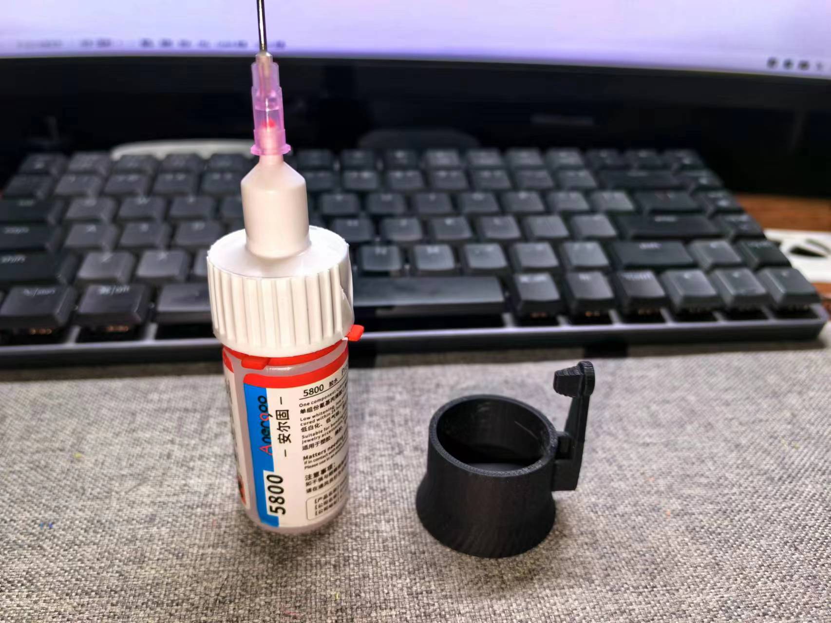 5800 glue squeezer-胶水挤胶器 by Royee Studio | Download free STL model ...