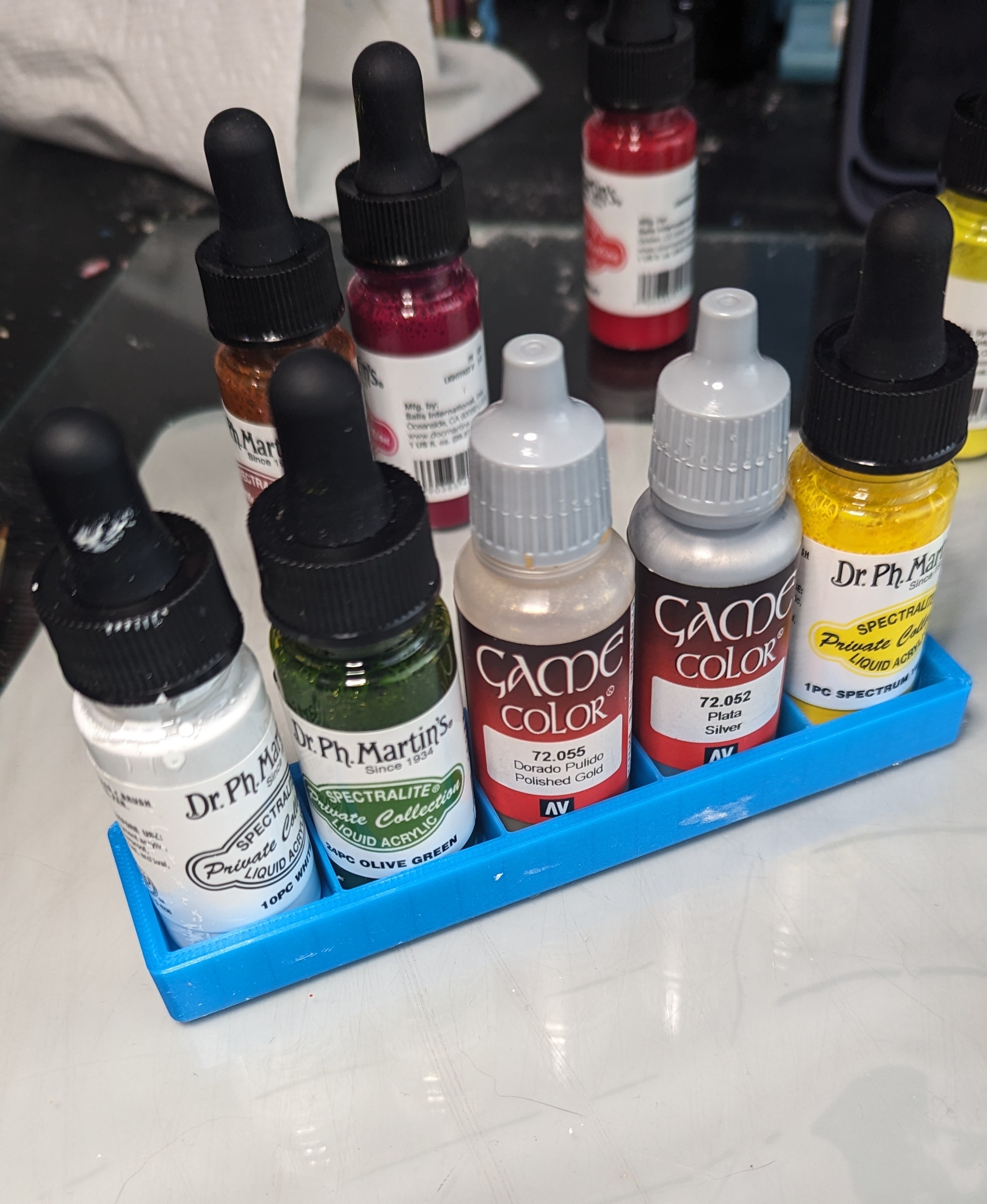 Miniature hobby paint holders | Vallejo & Dr. Ph Martin's paint bottle ...