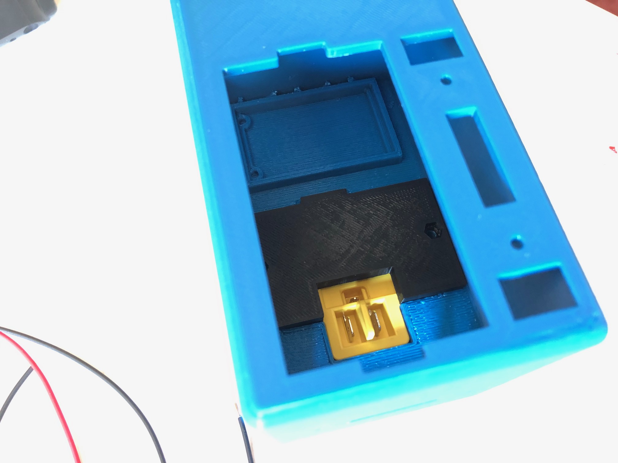 Portable PSU and USB-C charger for Makita 18V and external power brick ...