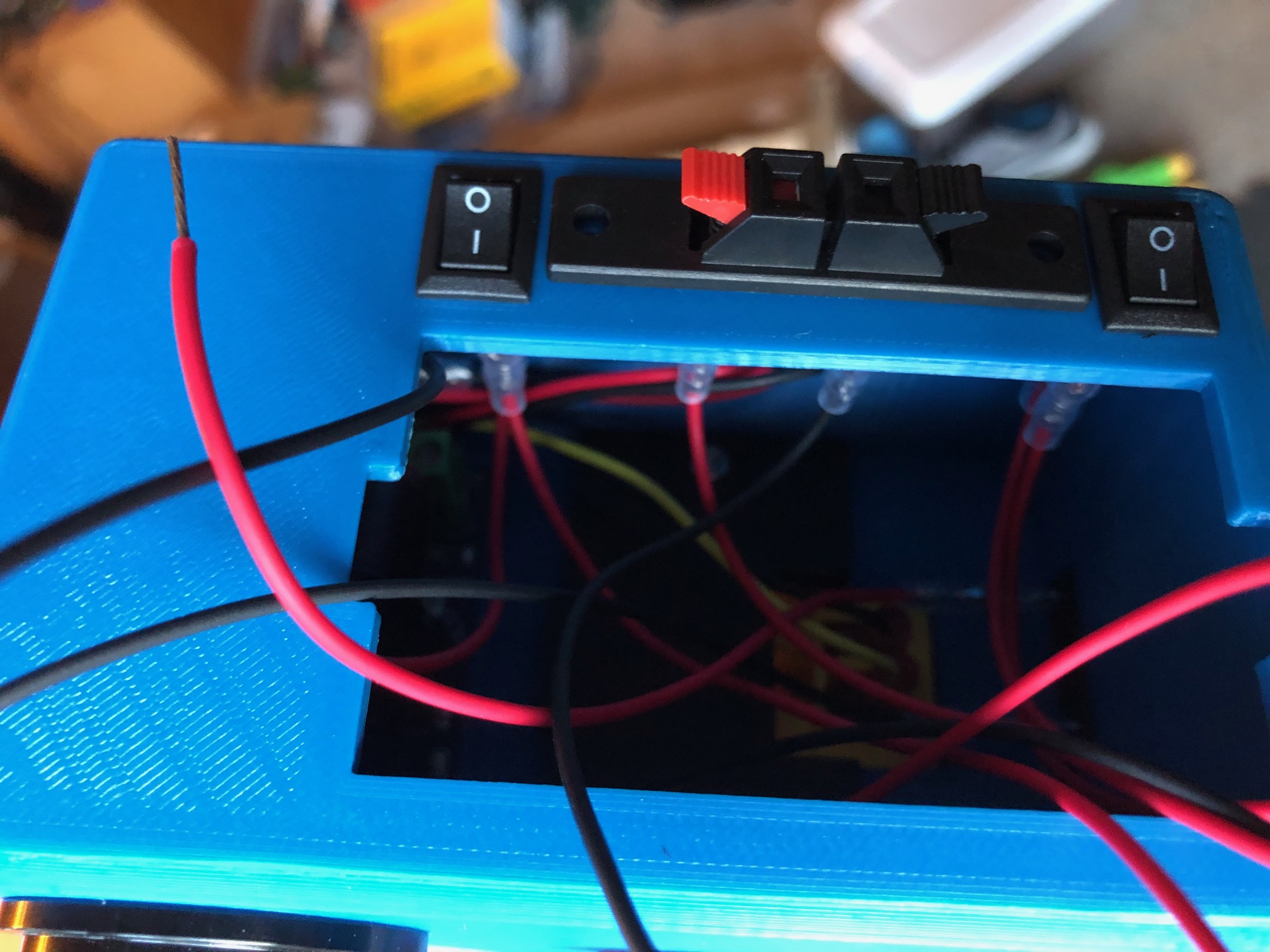 Portable PSU and USB-C charger for Makita 18V and external power brick ...