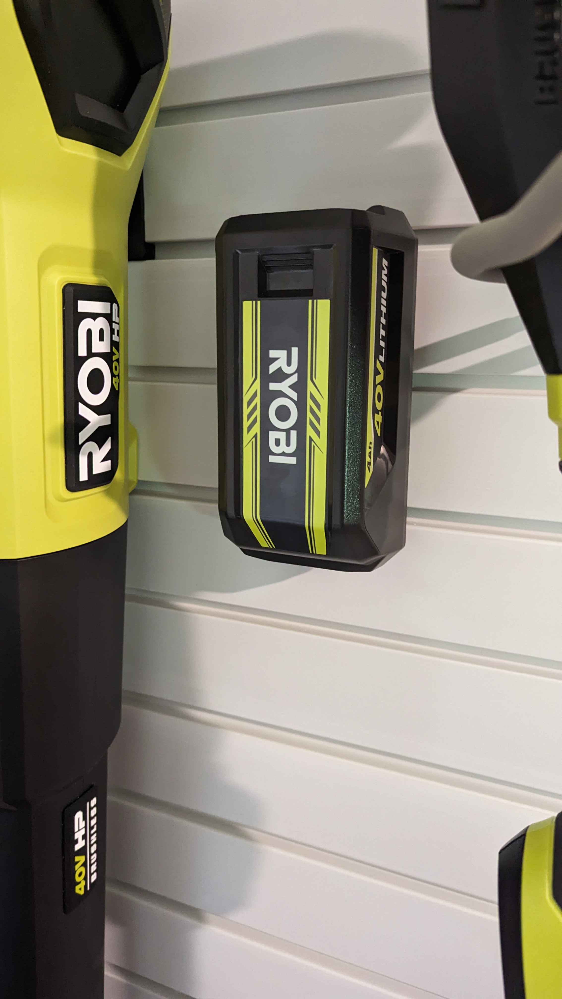 Leaf Blower & Battery Slatwall Mounts for Ryobi 40V by Yangorang ...