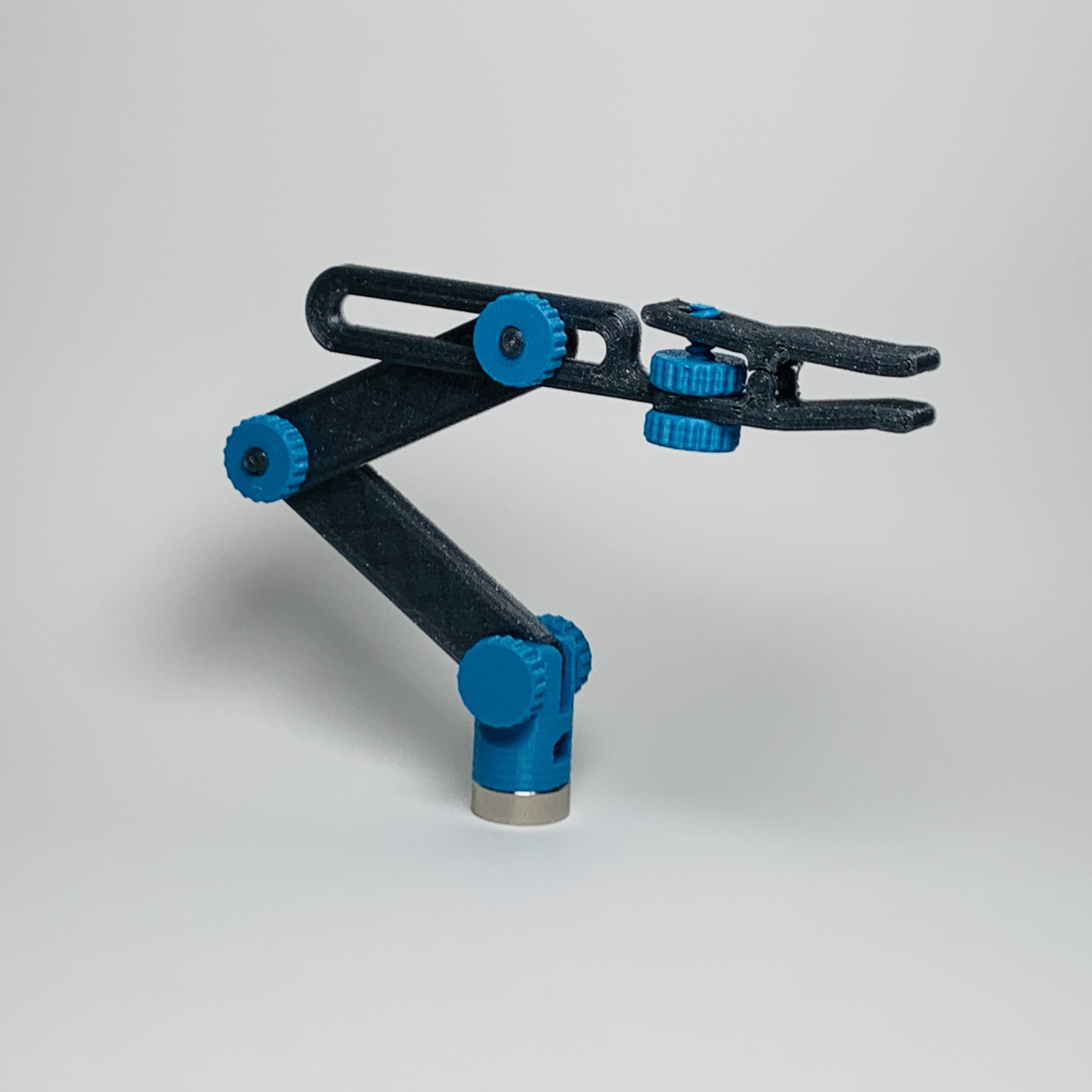 Magnetic clamp arm by R3D0 | Download free STL model | Printables.com
