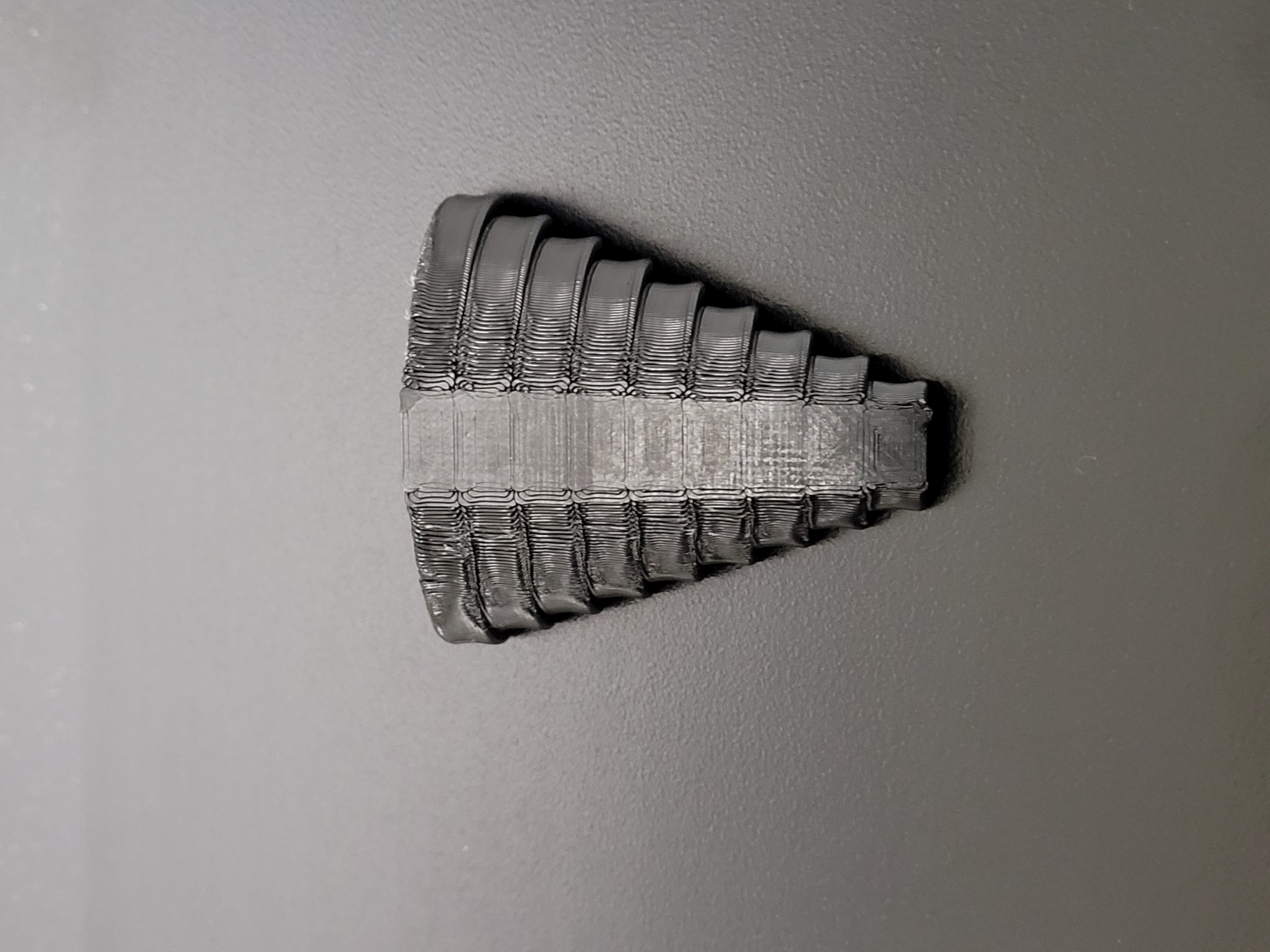 Radius Overhang Test by Tuna | Download free STL model | Printables.com