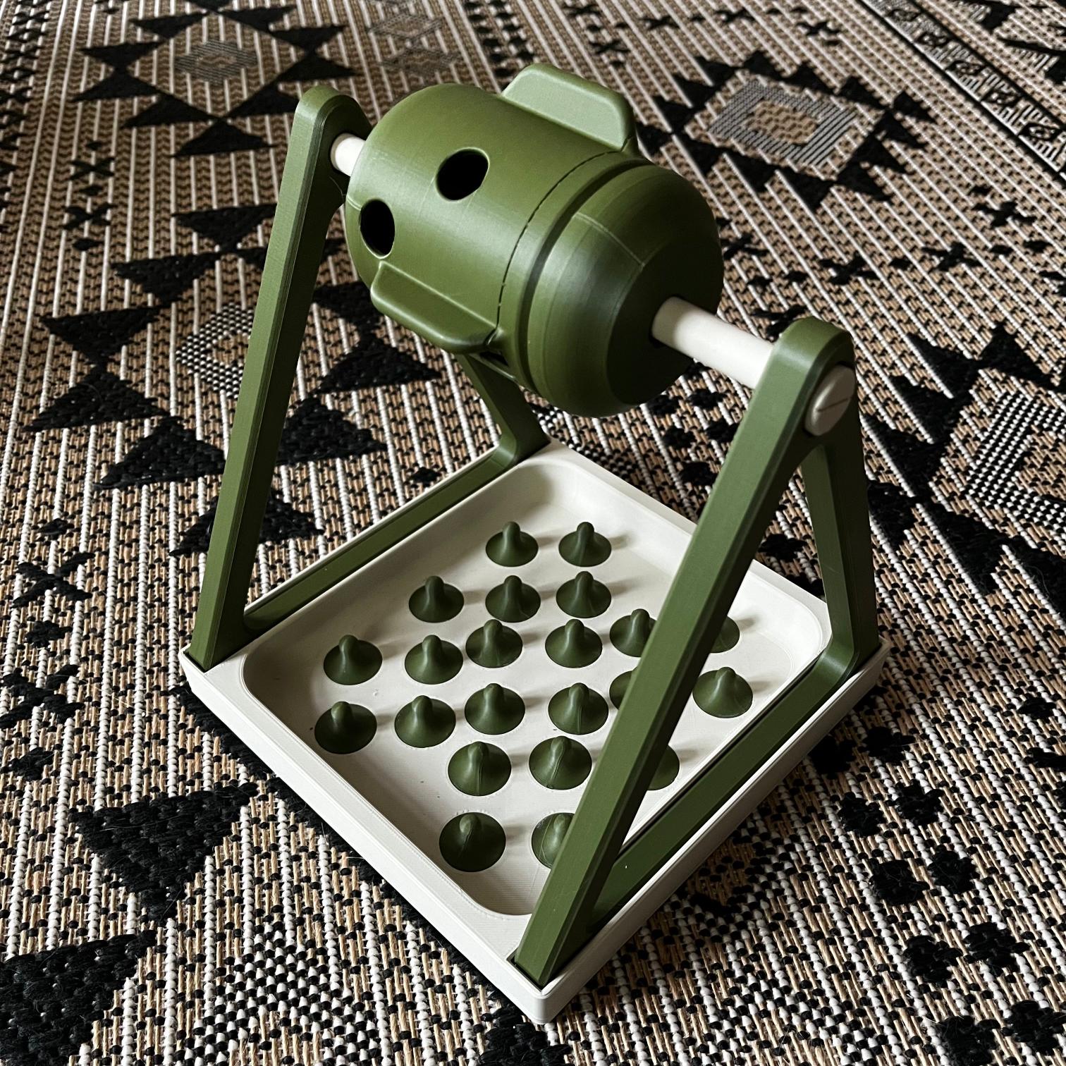 Cat Toy Base Plate with separate Nobbles by Szymon Kuśmierski ...