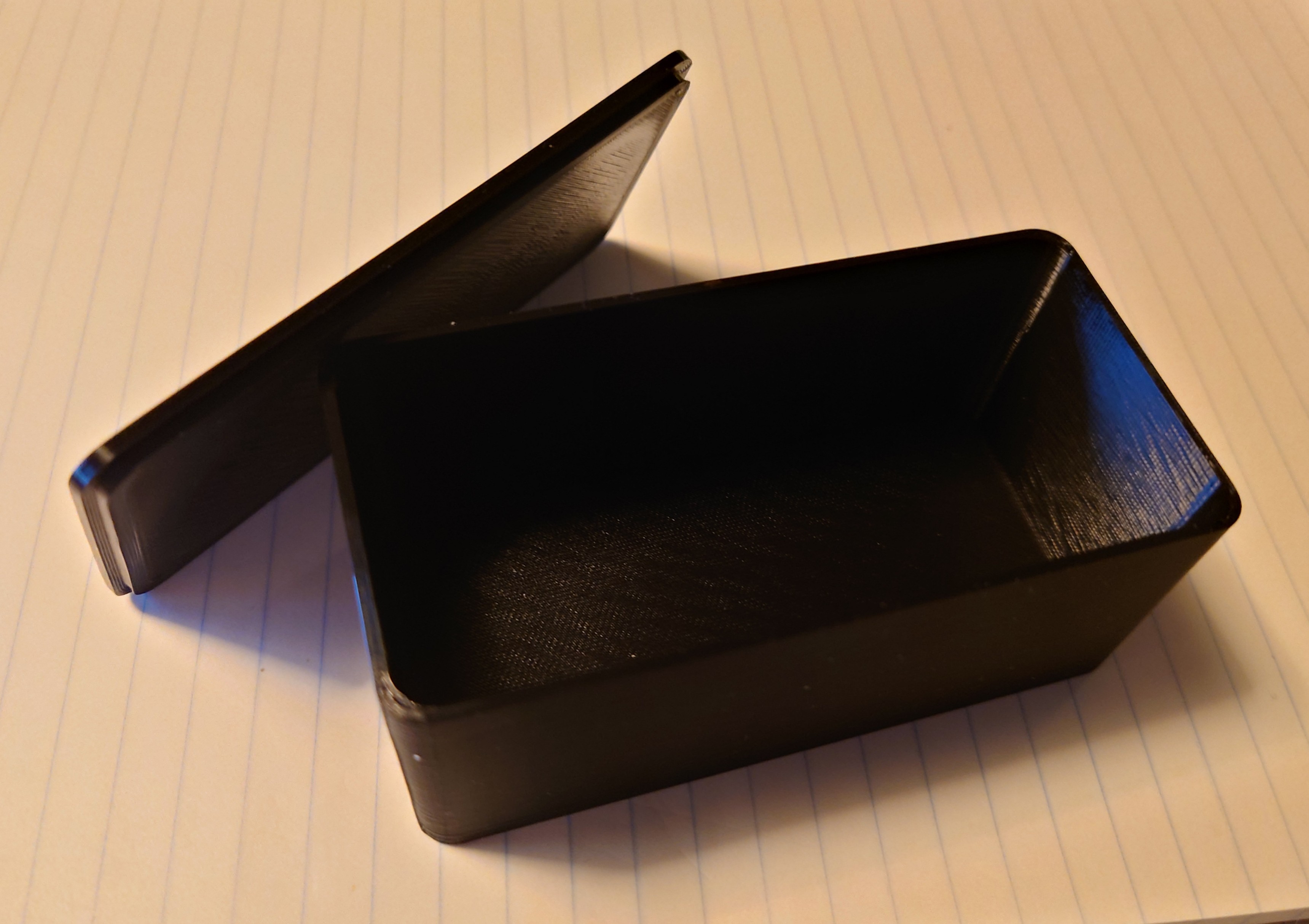 Simple Box with a Simple Lid by gillis | Download free STL model ...