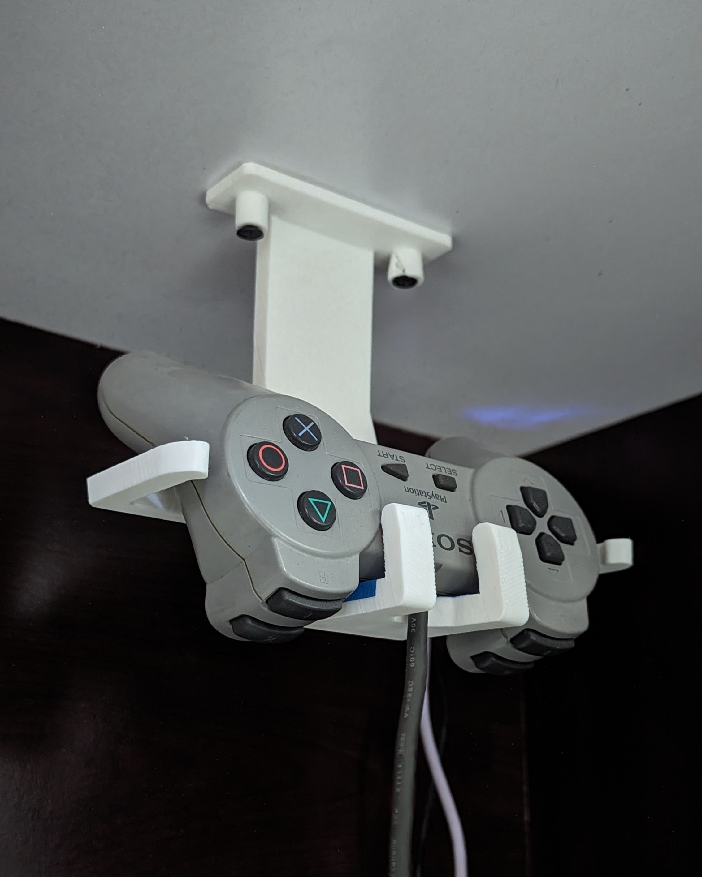 Controller Under Desk Holder by alberto - 2518 | Download free STL ...