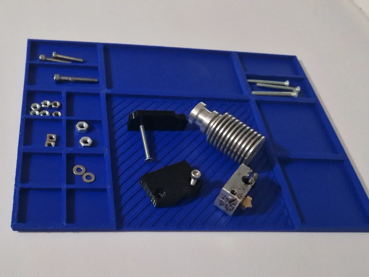 Repair mat by Treba Ales | Download free STL model | Printables.com