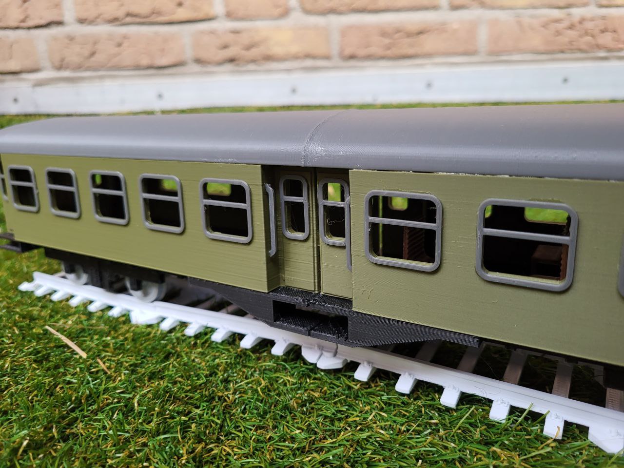 DB UMBAUWAGEN AB4YDE - DB COACH AB4YGE - SPUR 0 - O GAUGE 1/45 by ASKA ...