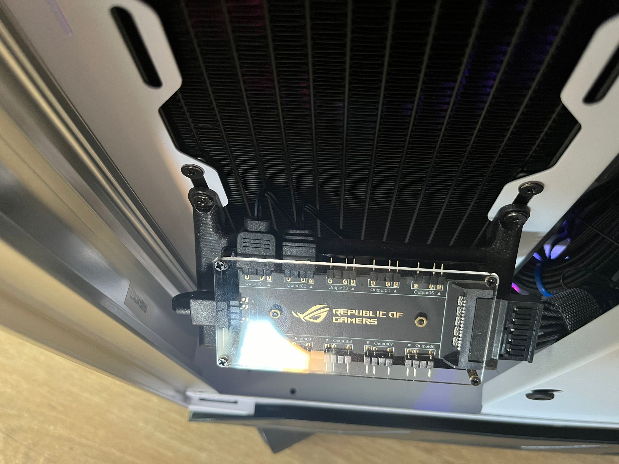 RGB Hub stand for PC case by František Simandl | Download free STL ...