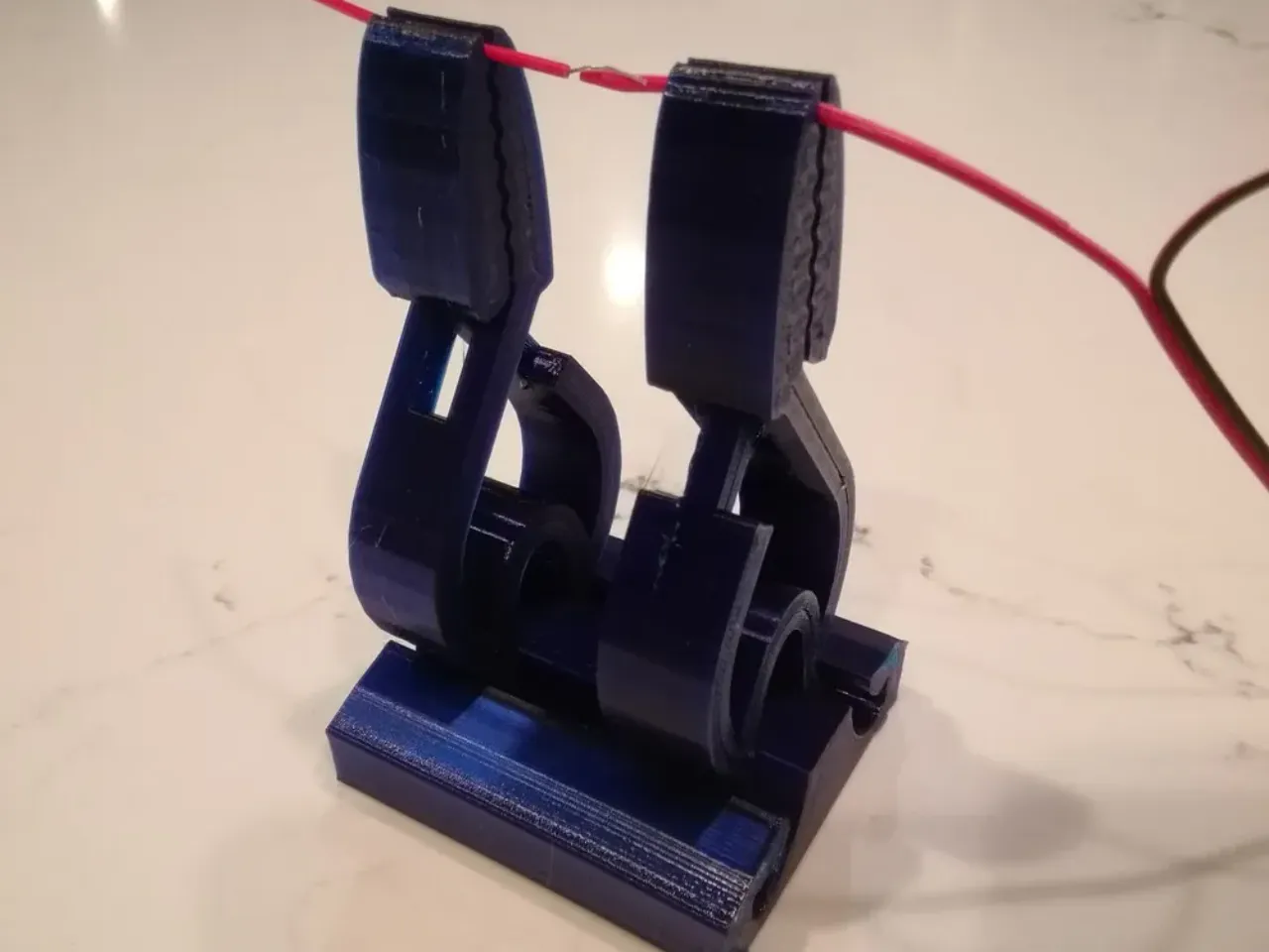 Clip by Stefan | Download free STL model | Printables.com