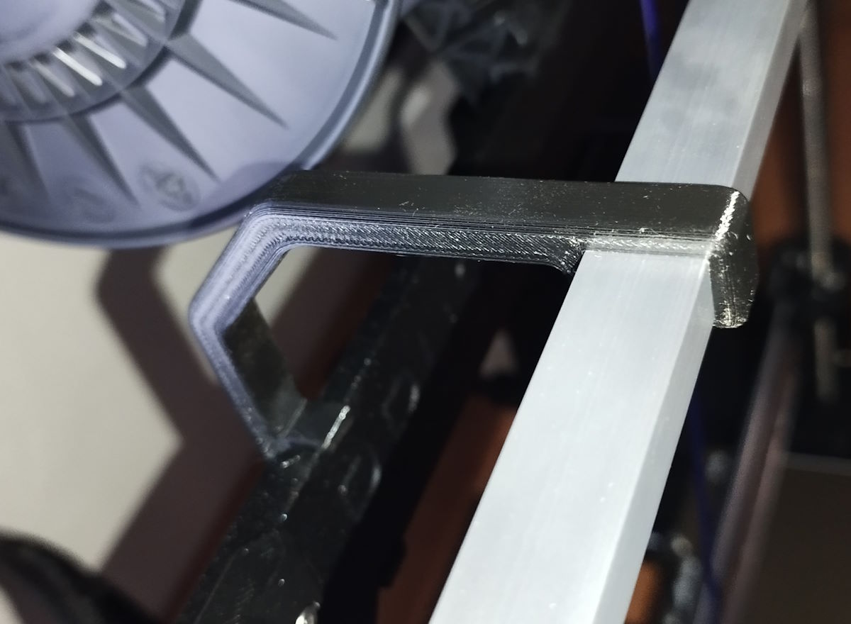 Holders for LED lighting 10x15 mm by Petr Hauser | Download free STL ...