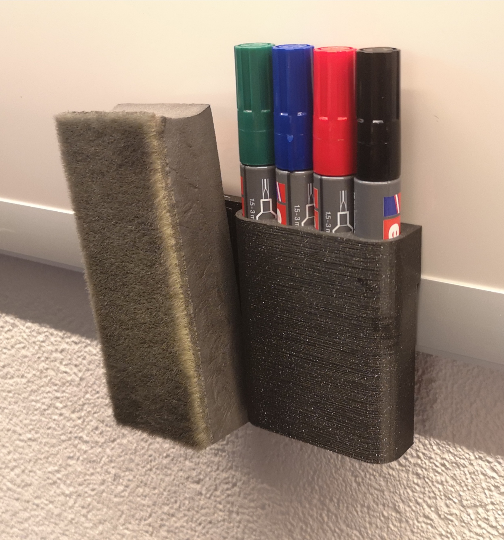 Marker holder for Whiteboard | Edding 250 | 3D printing by erdnatter ...