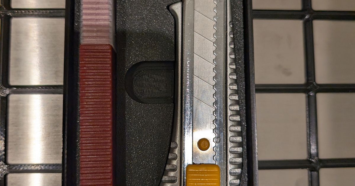 Gridfinity Inlay for Fiskars Cutter Knife by MichaelZ | Download free ...