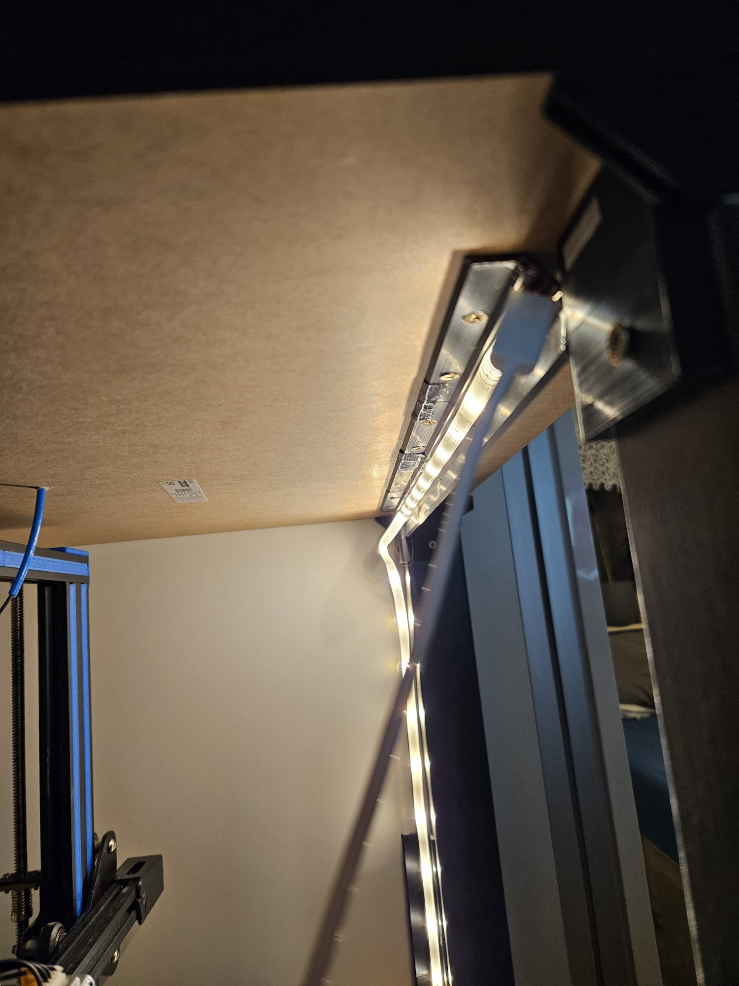 LED Directional by Waldek Jasiak | Download free STL model | Printables.com