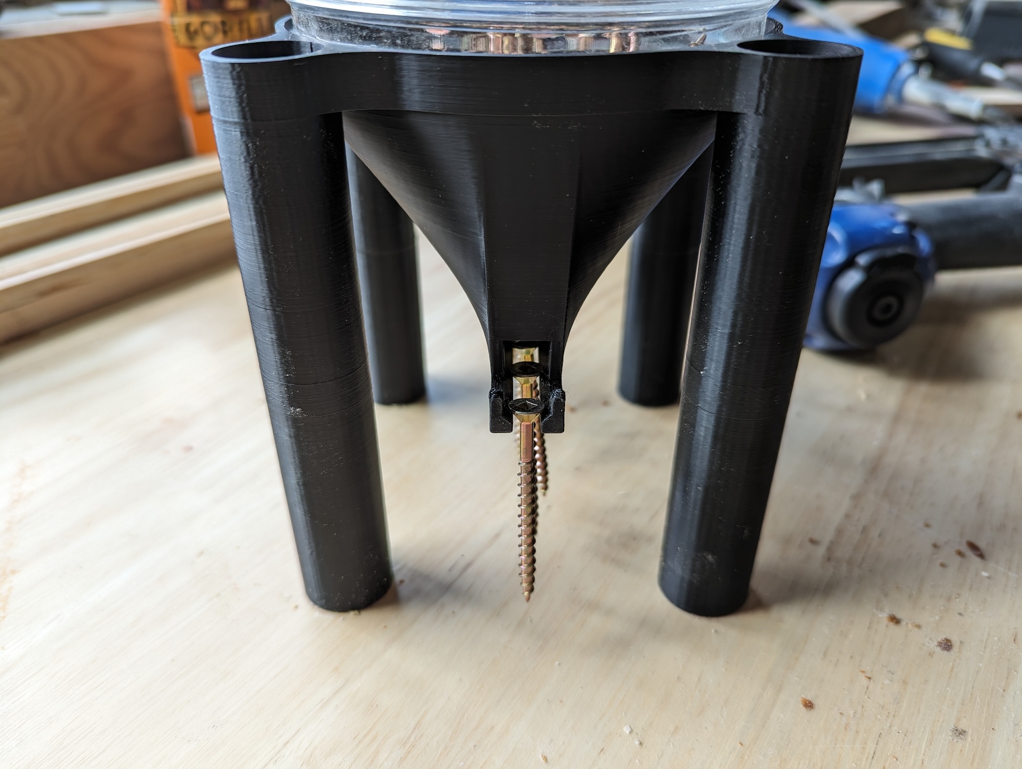 Shake and Align Screw Dispenser by Ian Foulds | Download free STL model ...