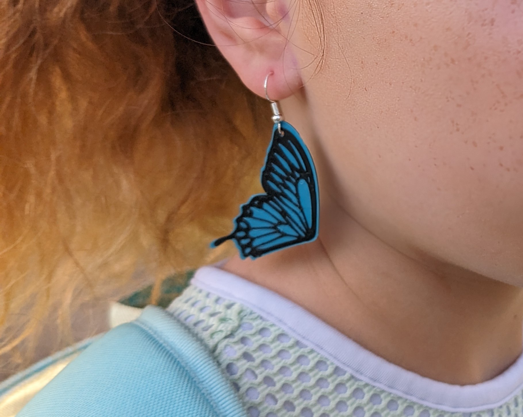 Filament change two-color butterfly wing earrings, no abs, hole for ...
