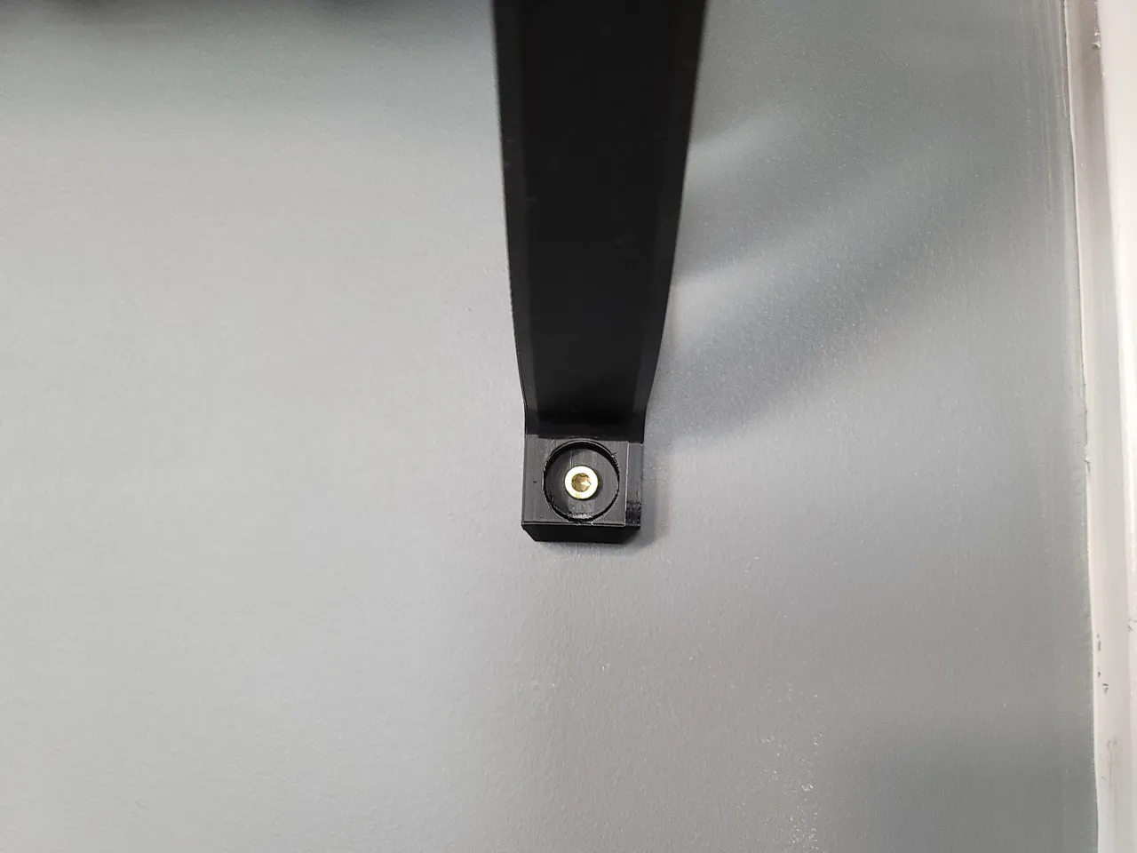 Filament Shelf Brackets - 1 Inch Dowel Rod by UB3D | Download free STL ...
