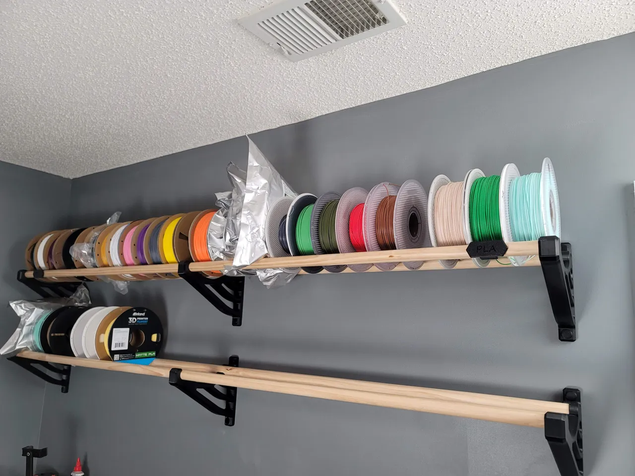 Filament Shelf Brackets - 1 Inch Dowel Rod by UB3D | Download free STL ...