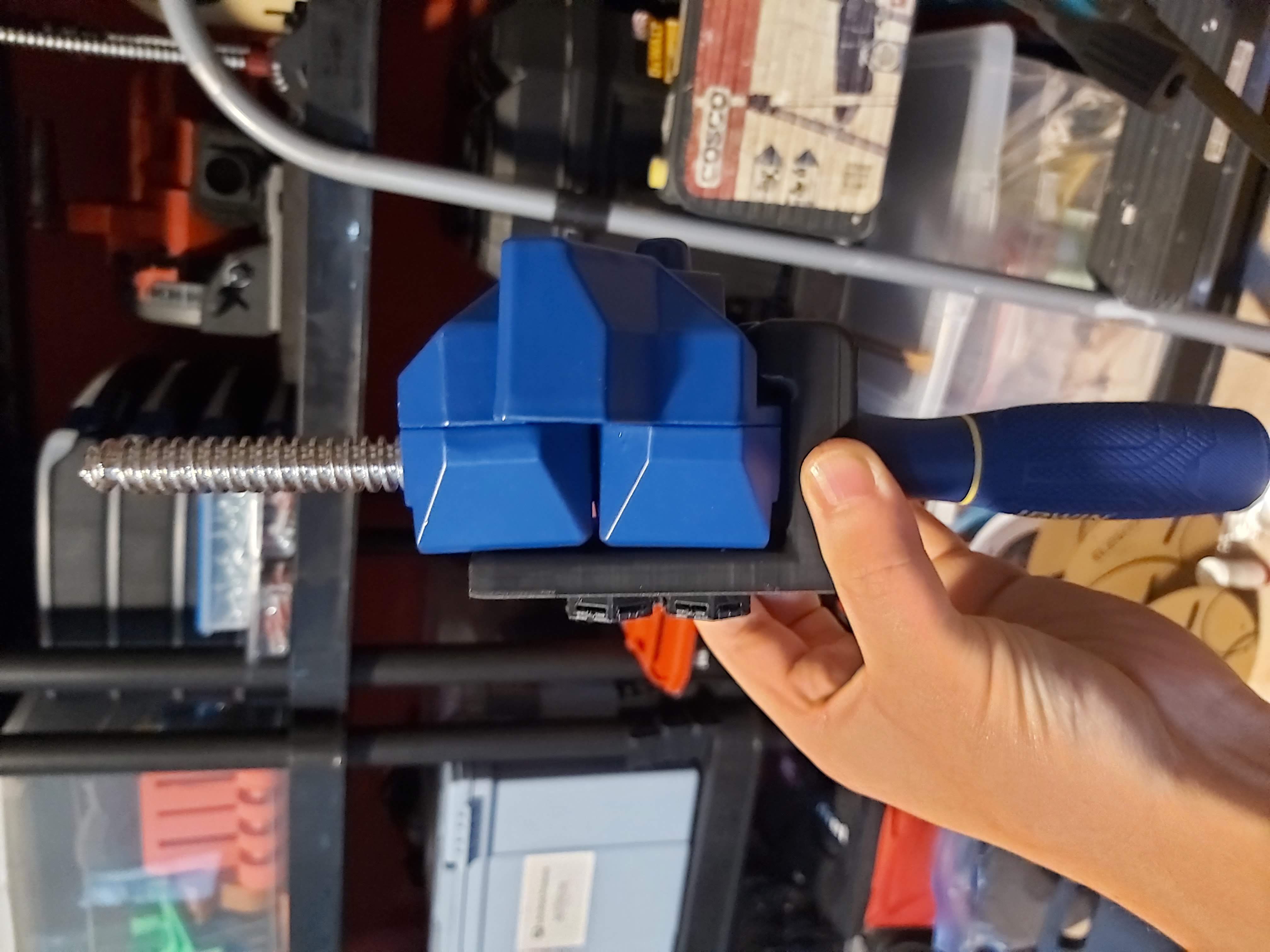 HSW - IRWIN Heavy Duty Corner Clamp Holder by Milton Cabrera | Download ...