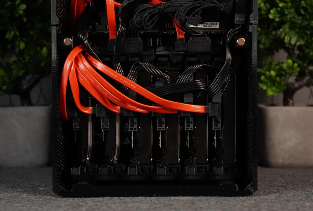 NAS CASE 6-bay (+3 SSD) by makerunit | Download free STL model ...