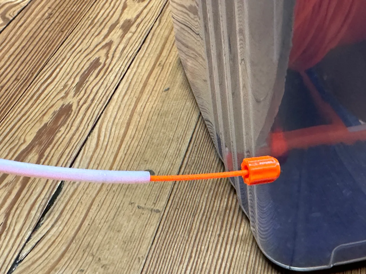 PTFE tube cap with filament lock by cmh | Download free STL model ...