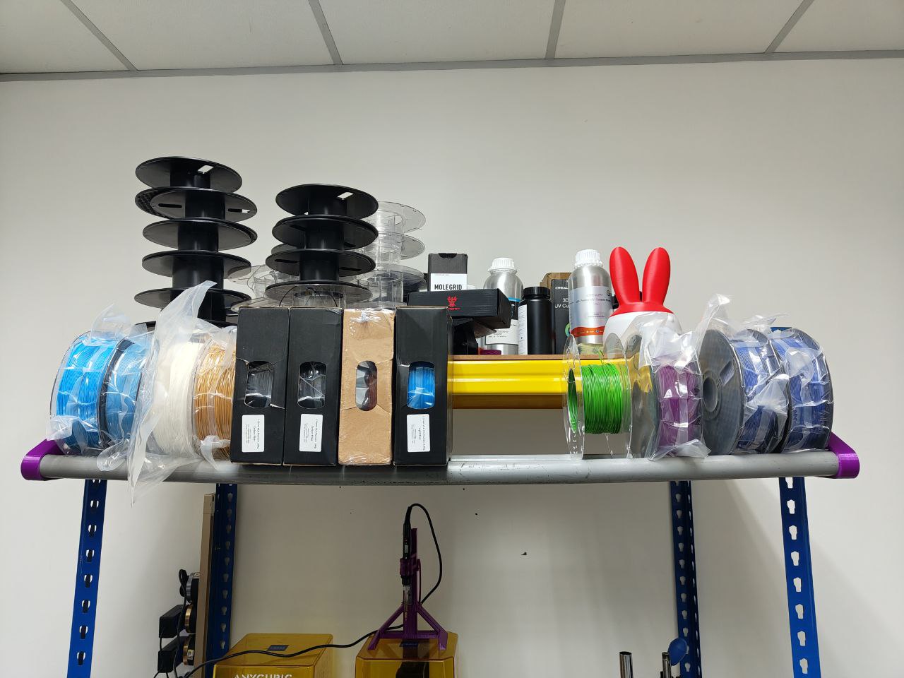 Filament Shelf Mount by BR1ZB3AR.3D | Download free STL model ...