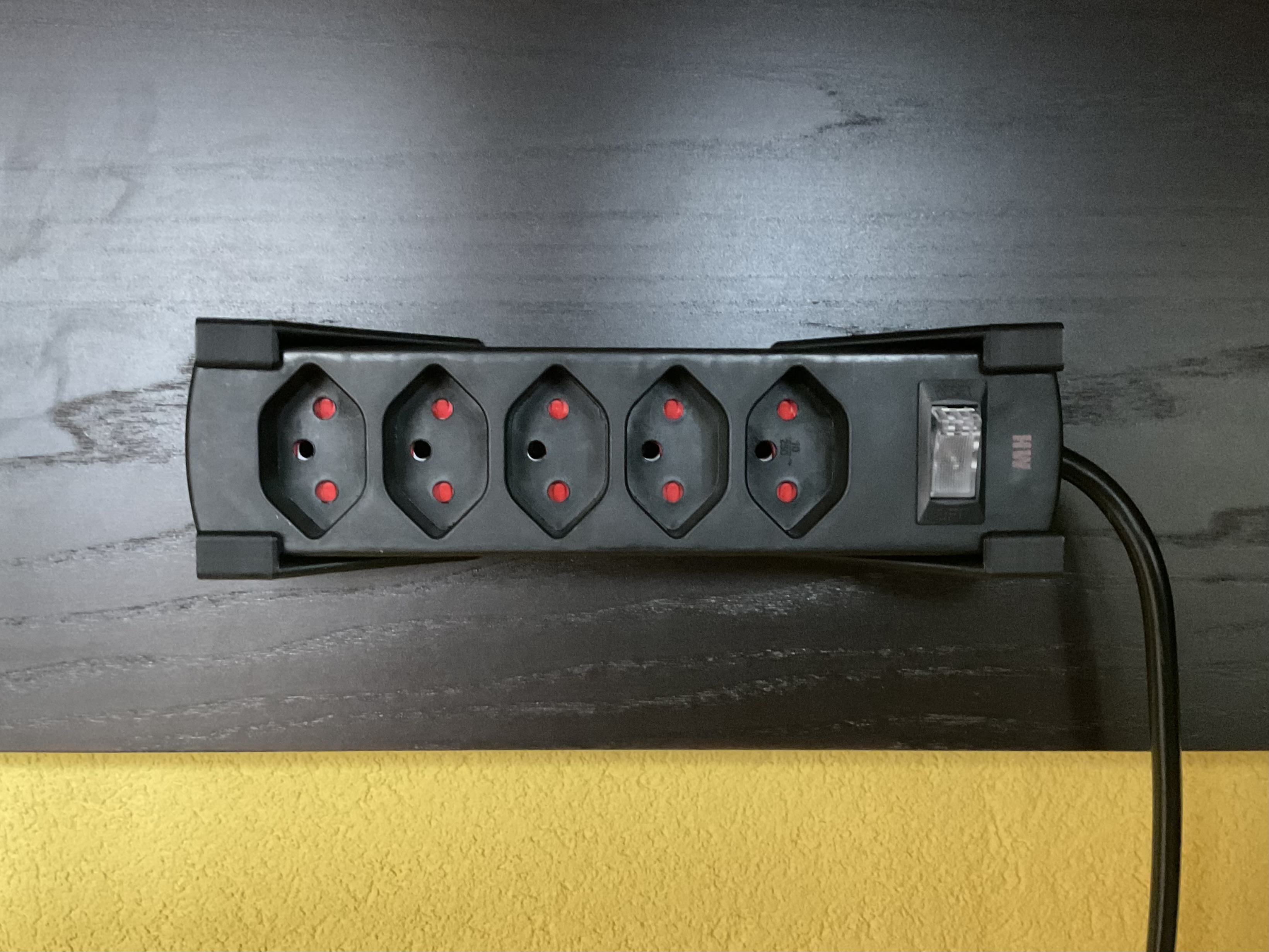 Power Strip Mount for Max Hauri Safety Line by Benjiman | Download free ...