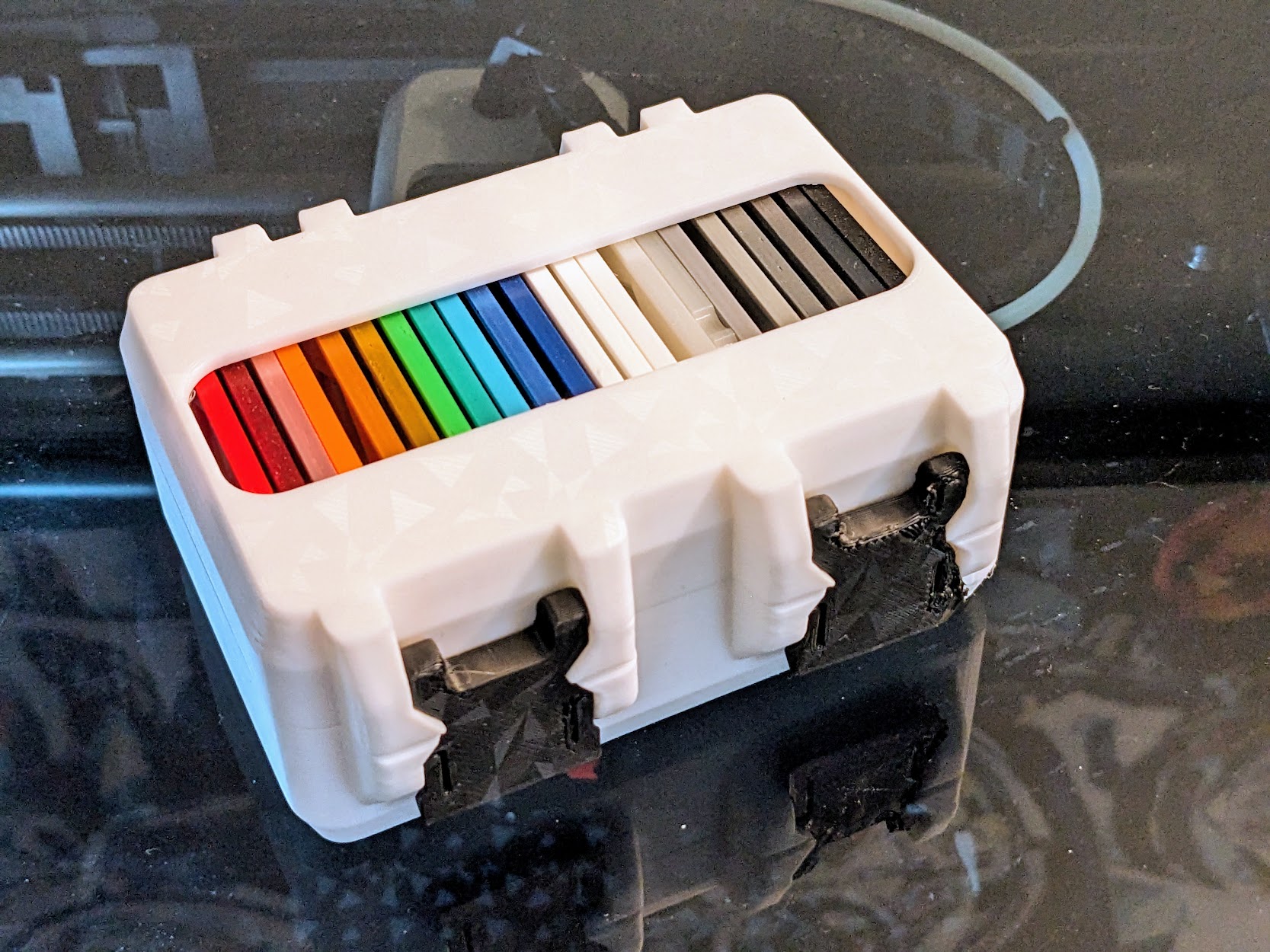 SnapLock Simple Swatch Box (parametric) by schutz | Download free STL ...