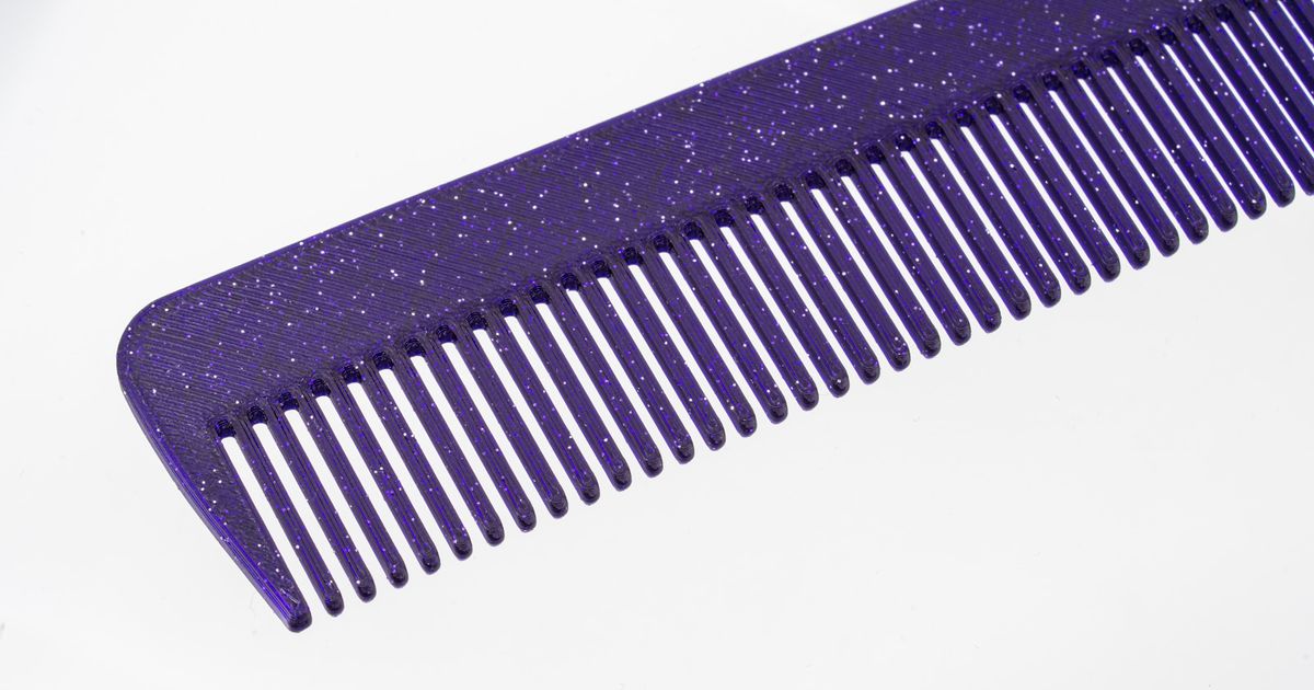 Everyday Comb in a Classical Rounded Shape by Metikumi | Download free ...